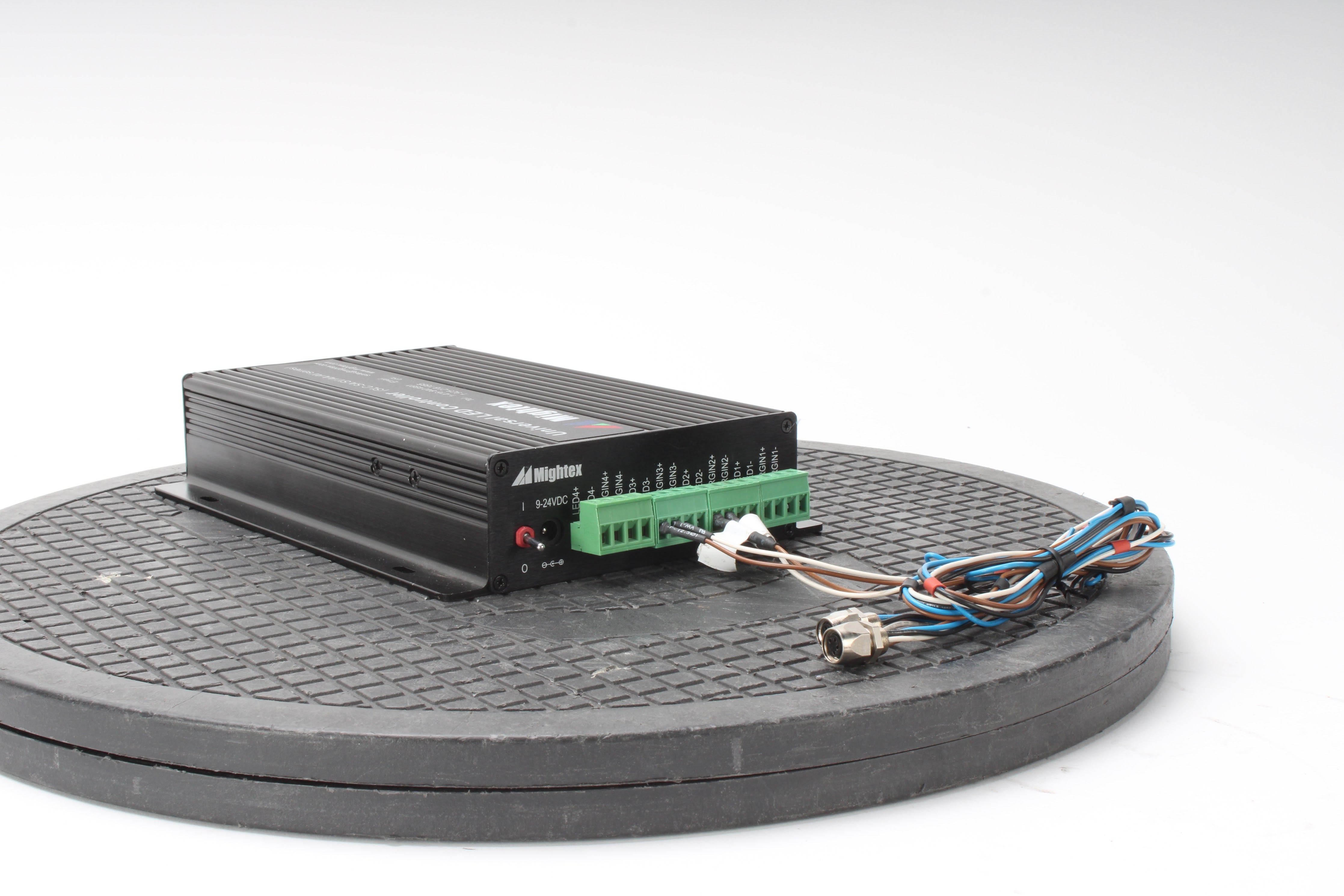 Mightex SLC-SV02-U/S Universal LED Controller With 4x Phoenix Connecto – NTC Tech