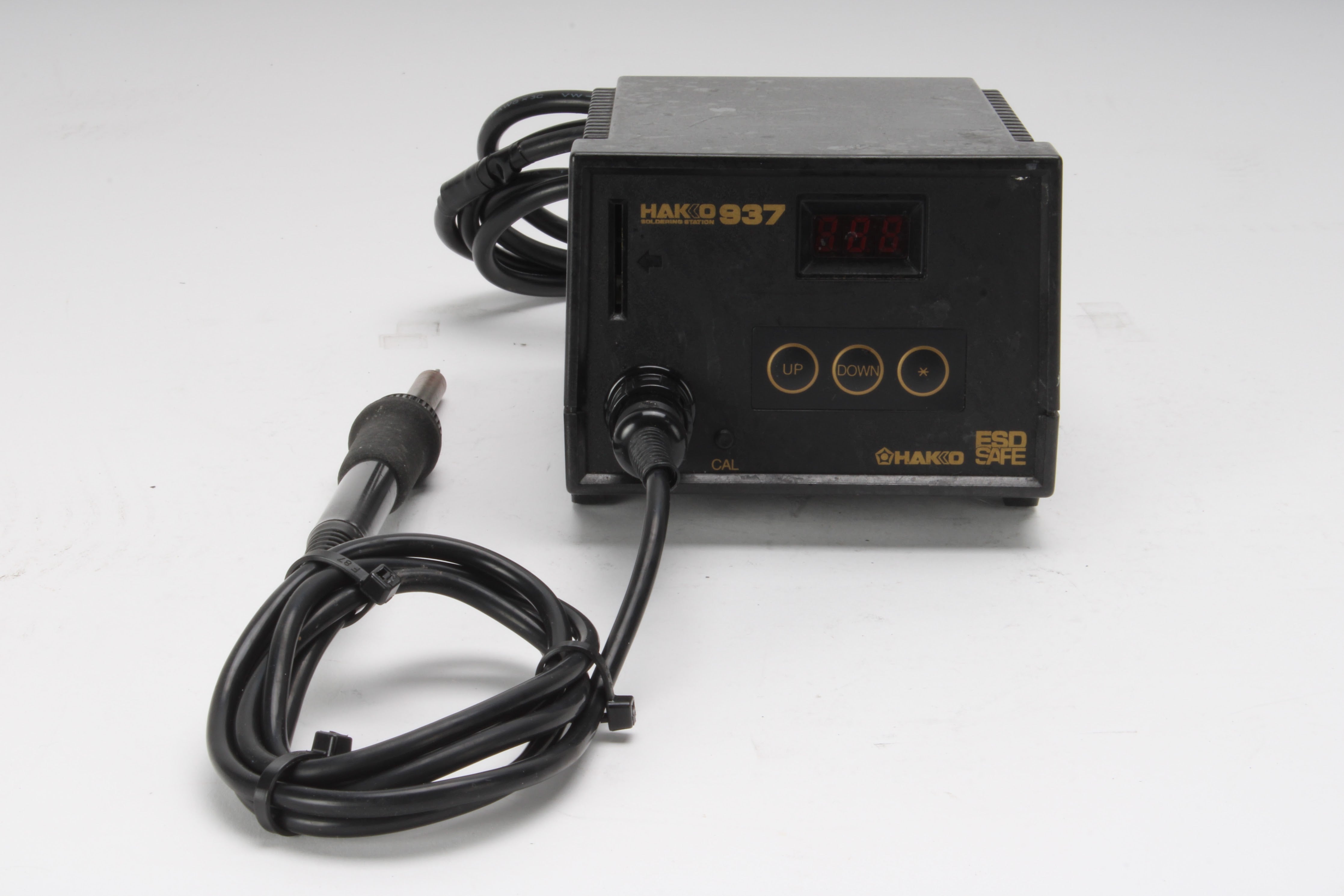 Hakko 937 937-5 Soldering Rework Station With 907 Iron - Fair Conditio – NTC Tech