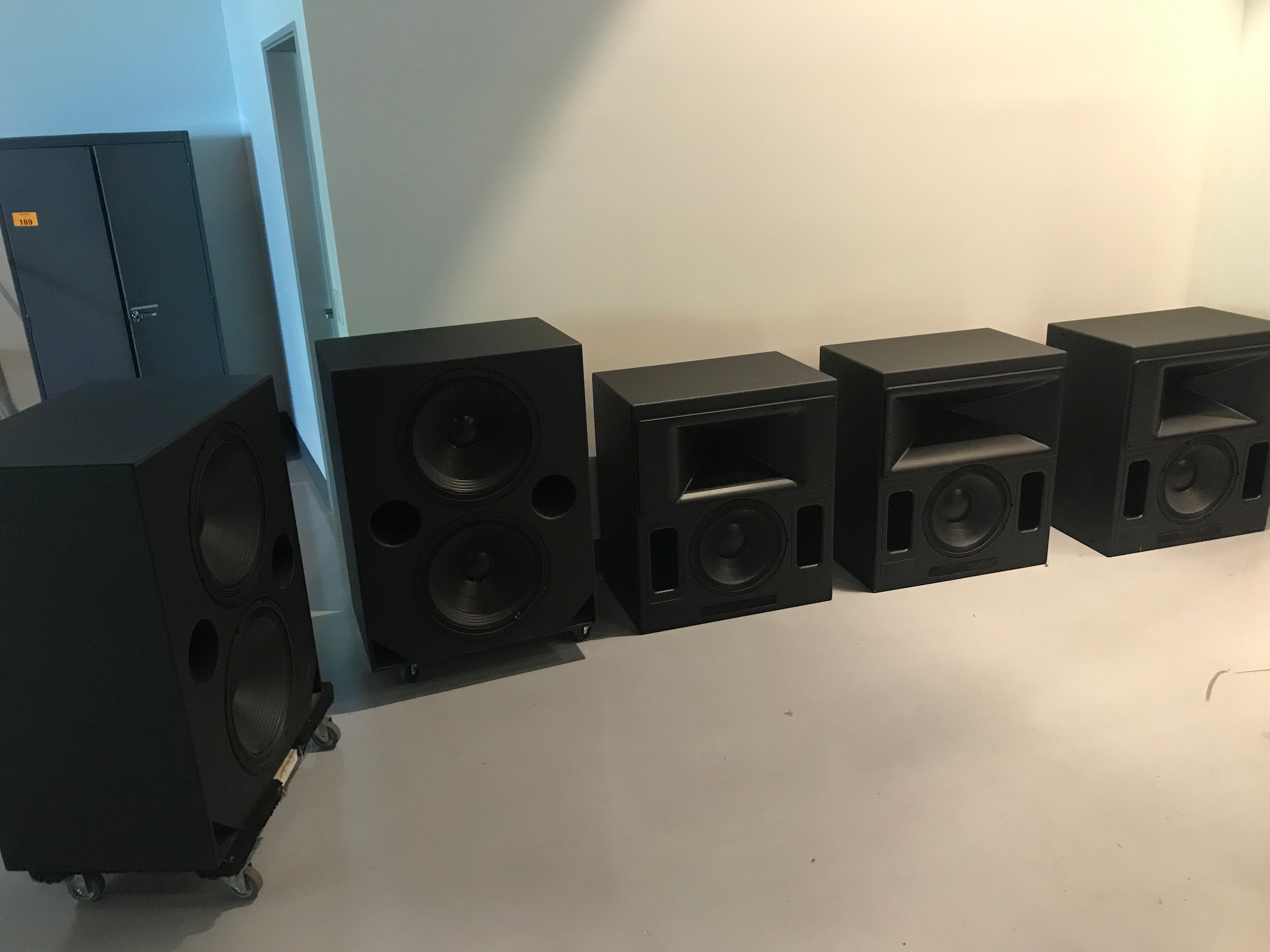 Meyer Sound Acheron 100 + 2x 80 Loudspeakers + X-800C Linear Powered S – NTC Tech