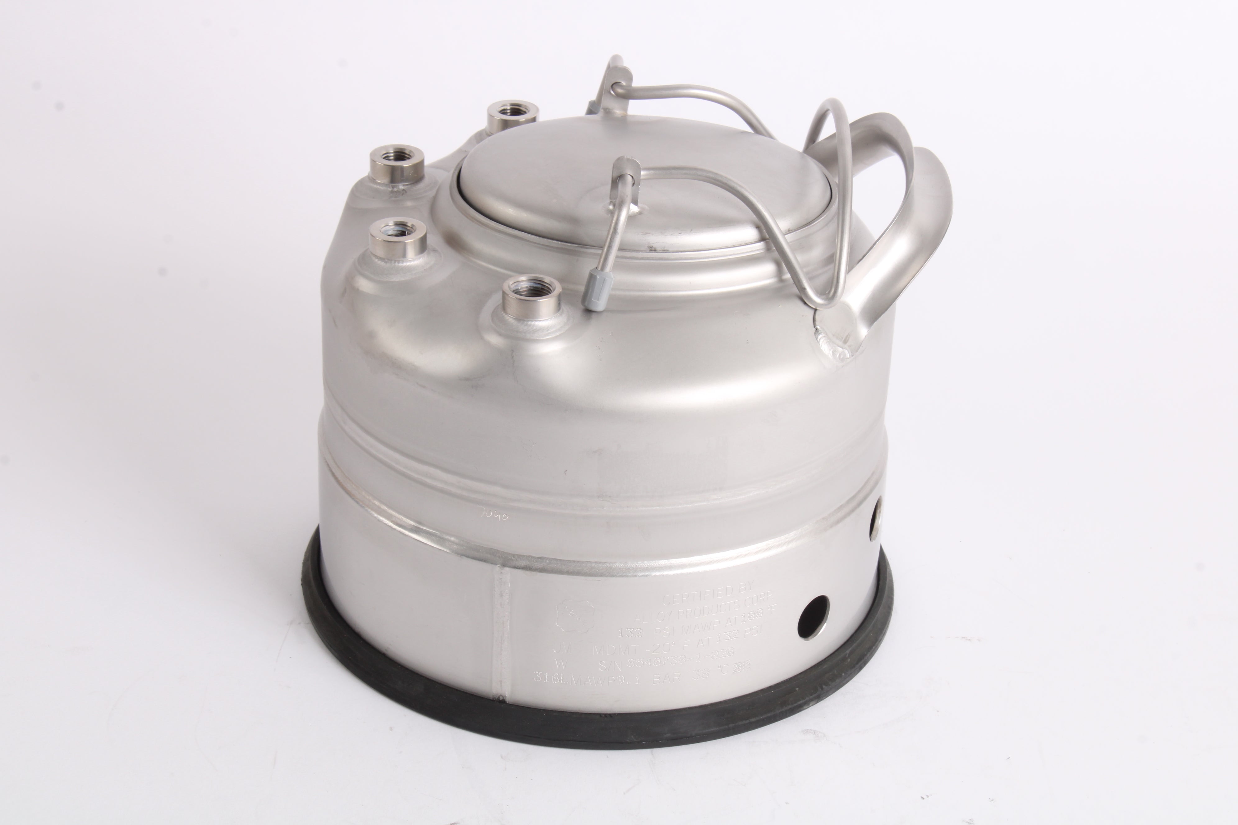 Alloy vessel: 132 PSI MAWP @ 100°F, MDMT -20°F, 316L, MAWP 9.1 BAR @ 3 – NTC Tech