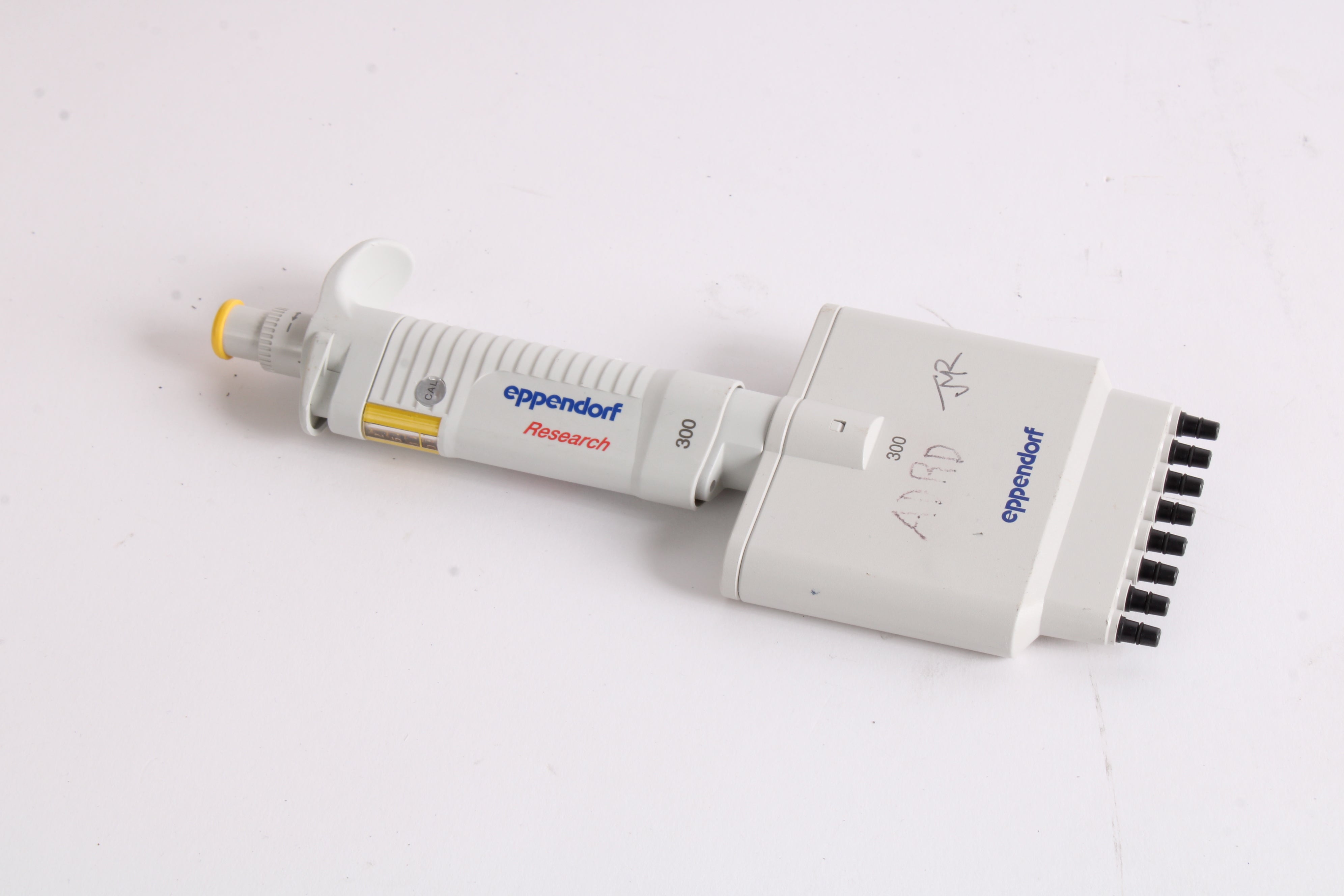 Eppendorf Research plus Variable Volume 300 30-300uL 8 Channel Pipette – NTC Tech