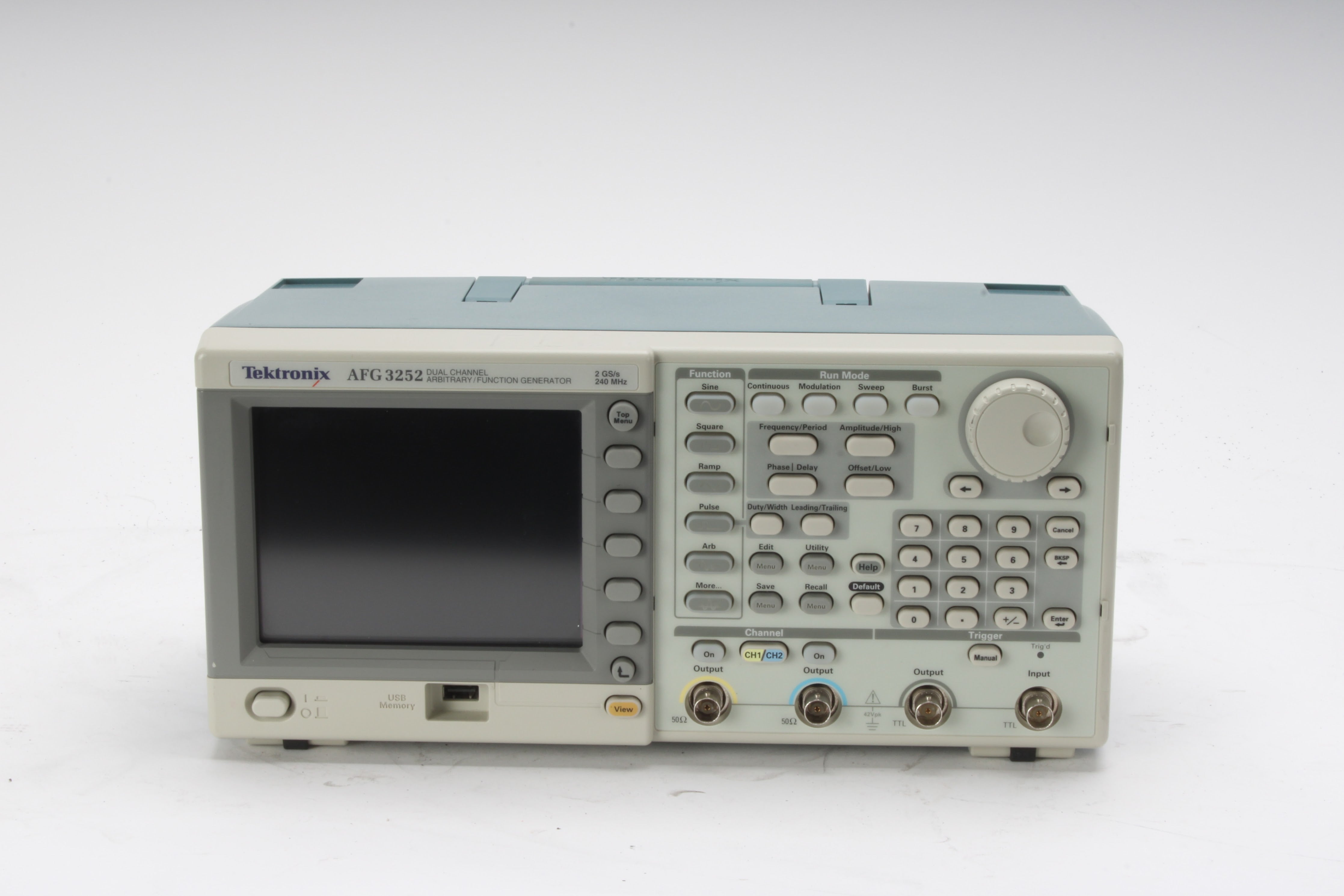 Tektronix AFG 3252 Arbitrary / Function Generator 2-Ch 240MHz 2GS/s – NTC Tech