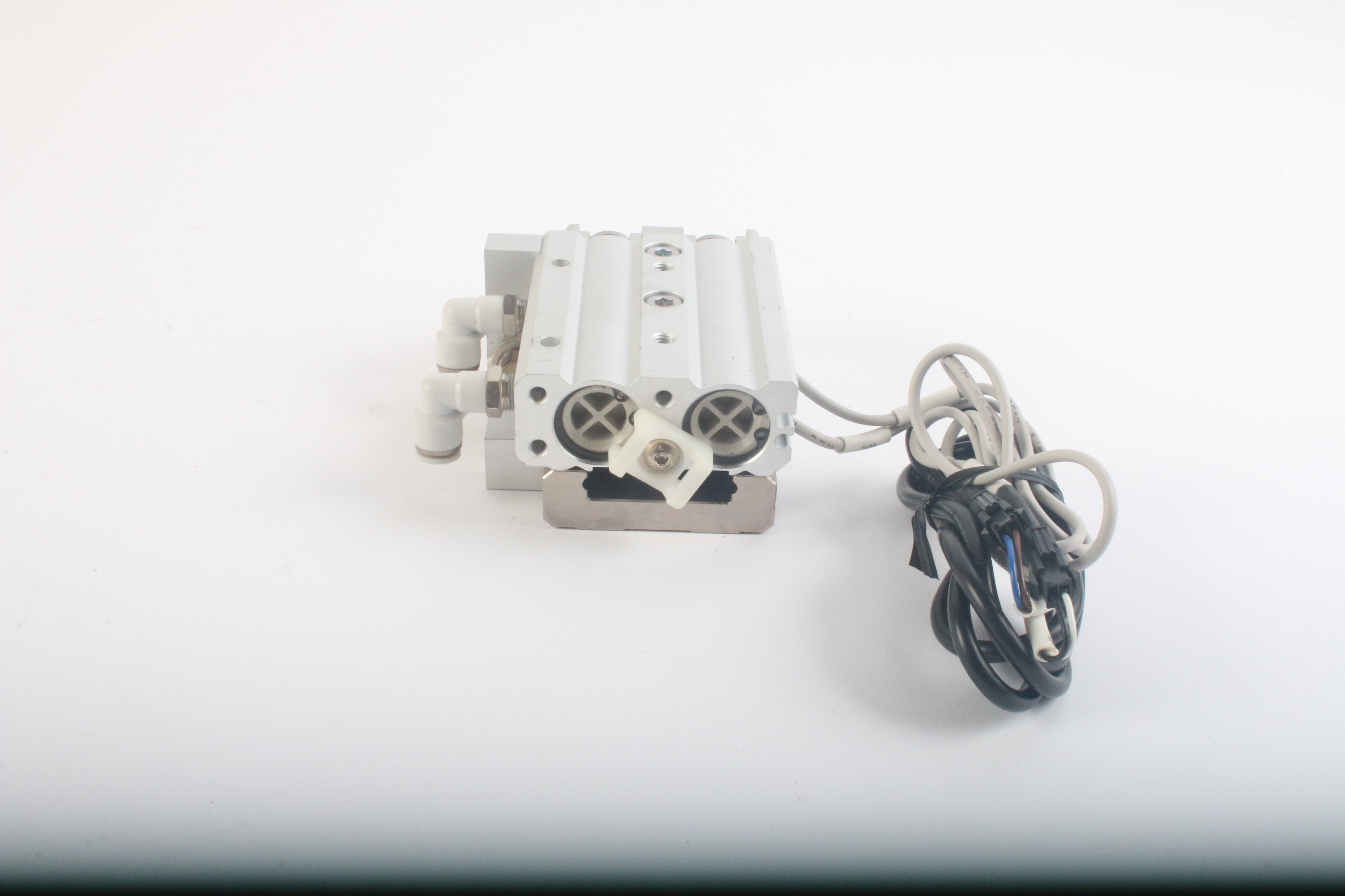 SMC MXQ20-30 Cylinder Compact Slide Table - Cyl, Slide Table W/ 2x D-M – NTC Tech