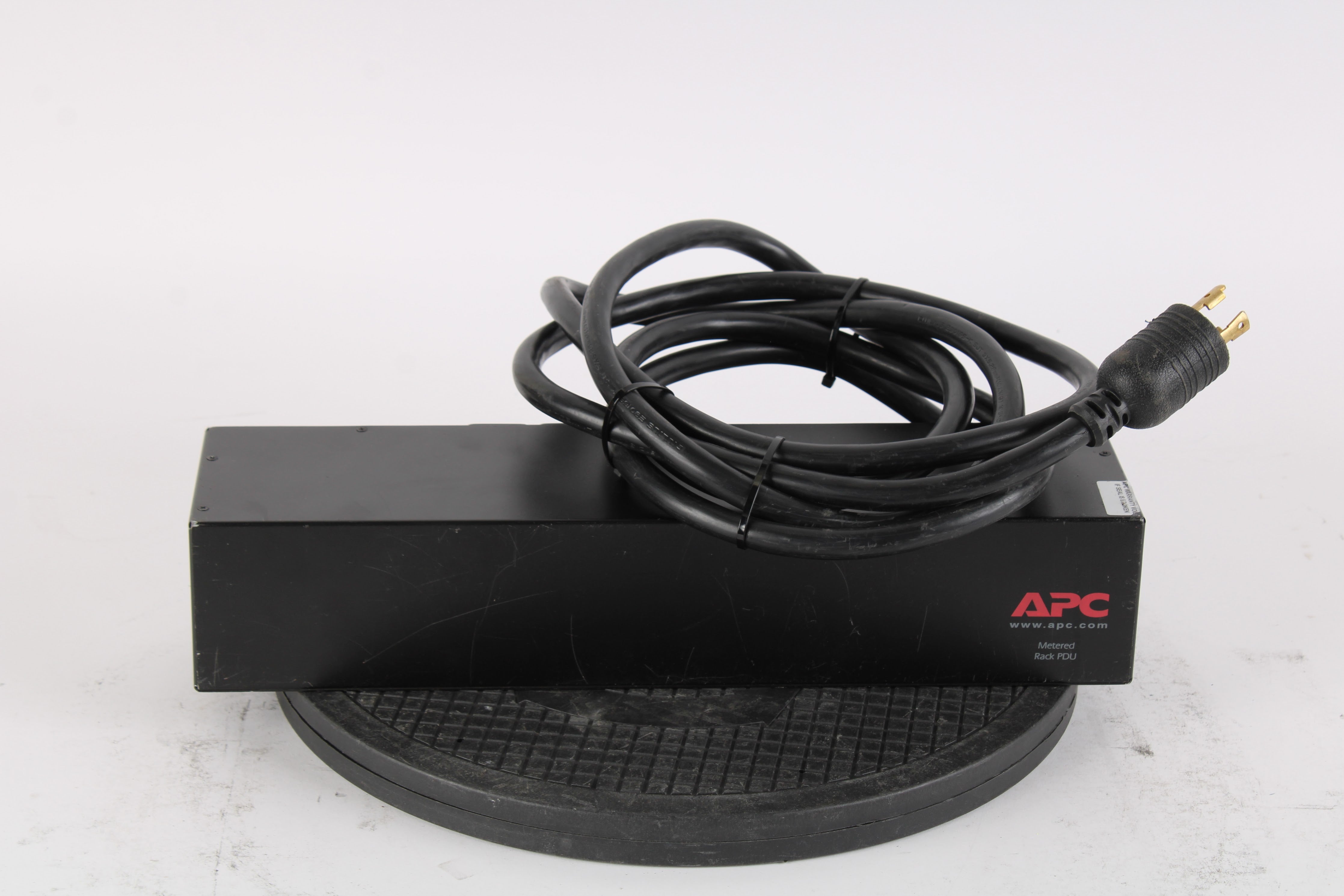 APC AP7811B 2U Metered 30A 208V Rack PDU W/ (12) C13s and (4) C19 Outl – NTC Tech
