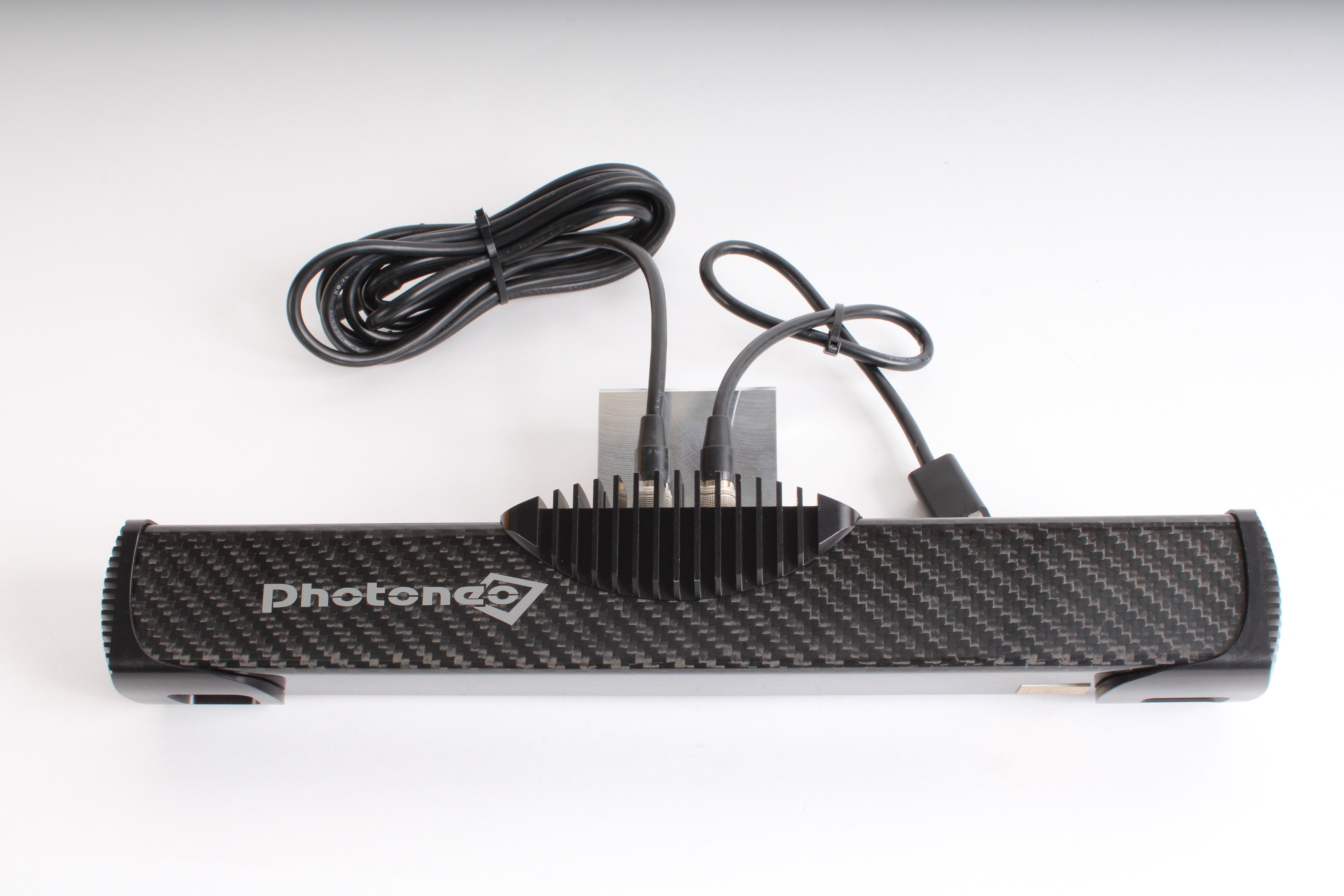 Photoneo PhoXi 3D Scanner Model M 690 x 515 x 600 mm – NTC Tech