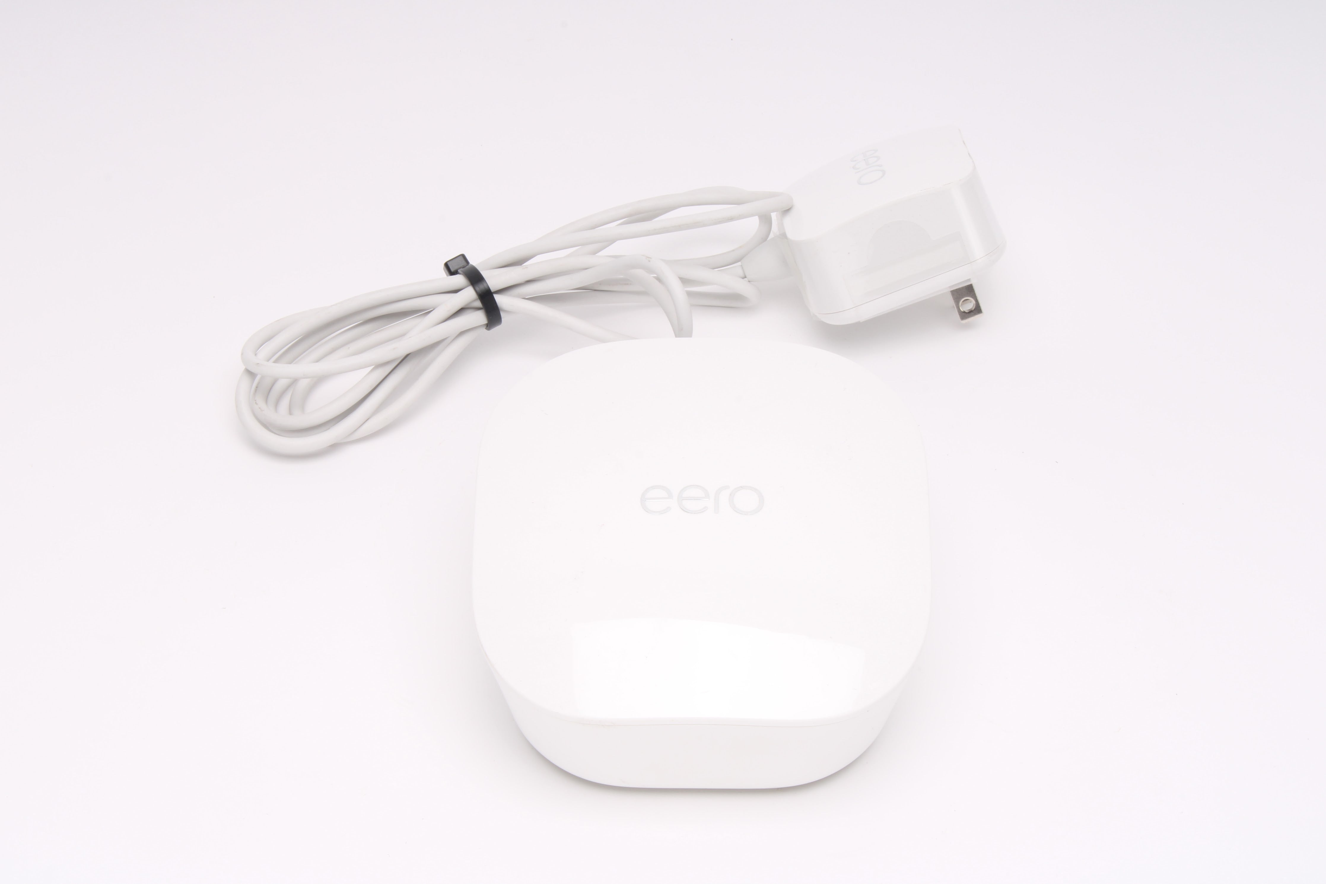 Eero J010001 Dual Band 6 Mesh Wireless Router With Power Adapter Bundl ...