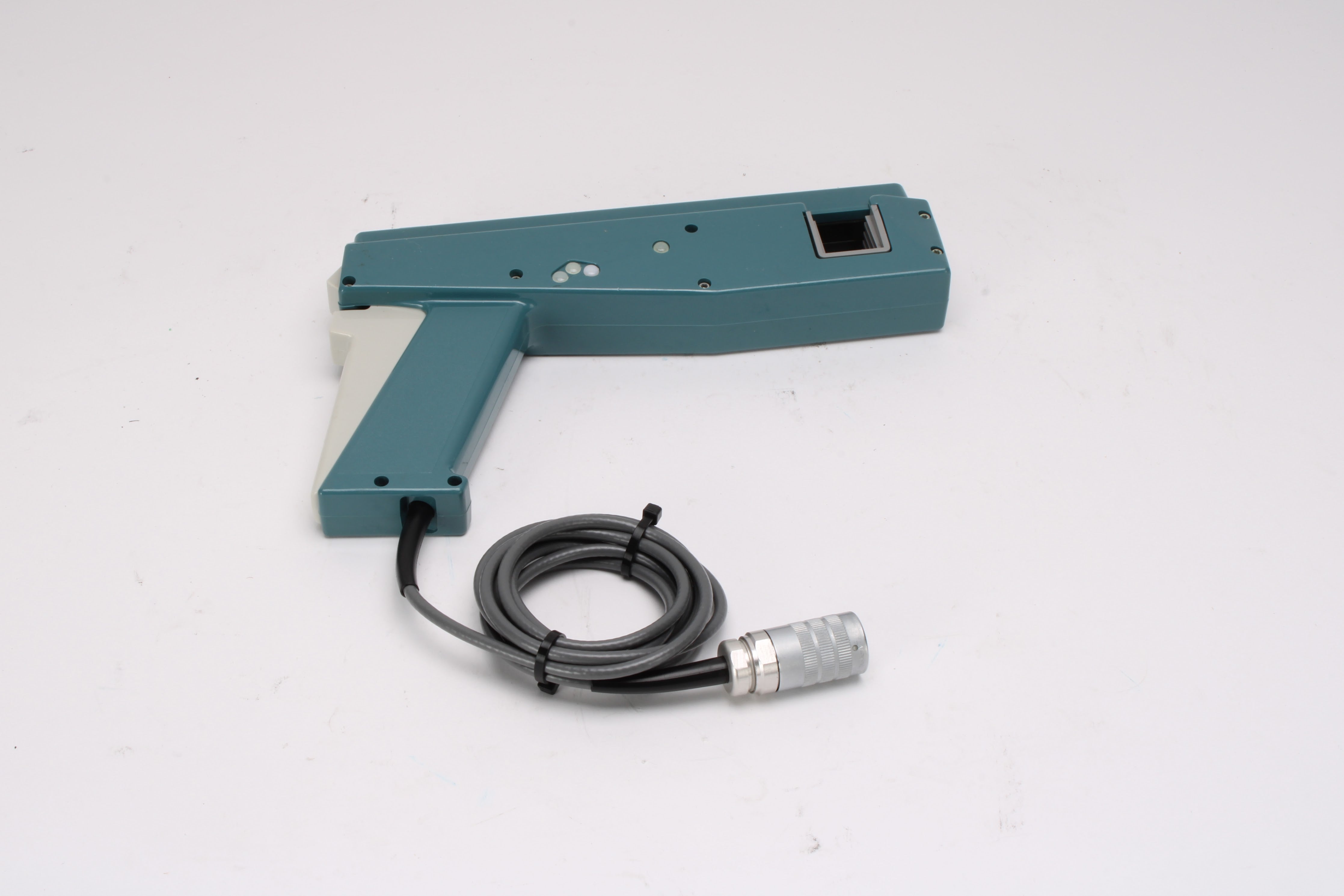 Tektronix A6303 15 MHz, 100 A Current Probe – NTC Tech