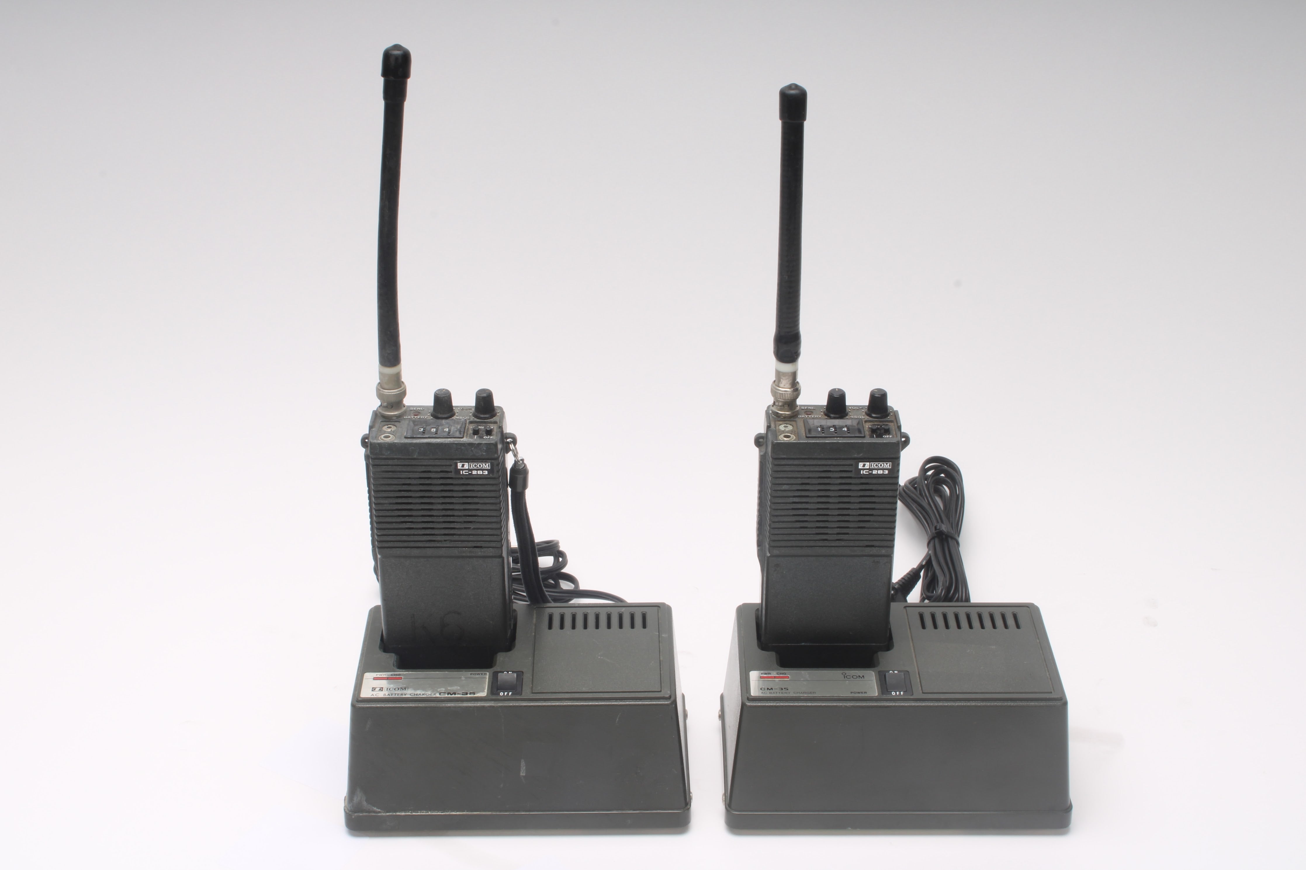 ICOM 2x CM-35 Desktop Rapid Charger With 2x IC-283 Radios - AS IS – NTC ...