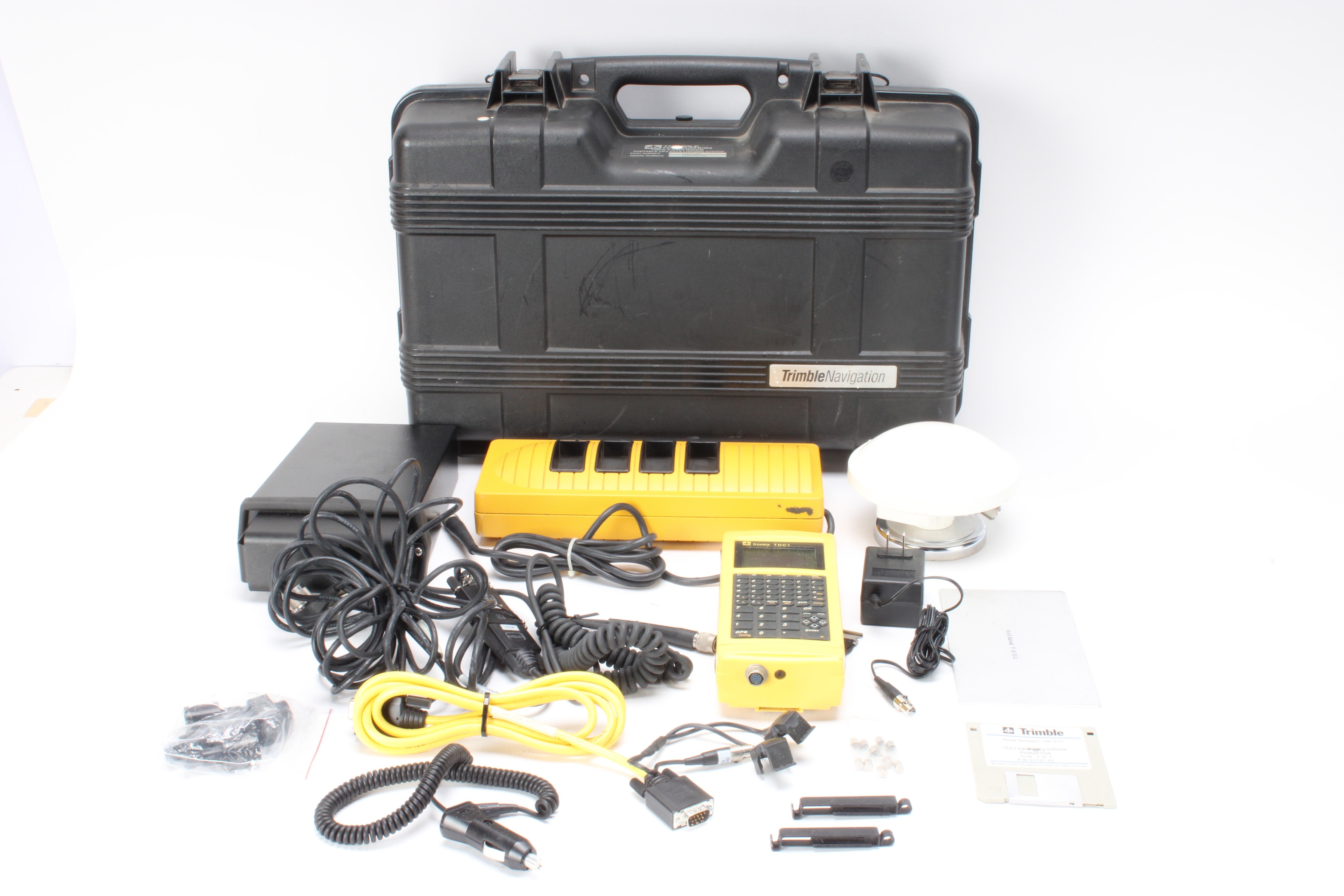 Trimble 22850-00 GPS Pathfinder Kit With TDC1 Surveyor and Accessories ...