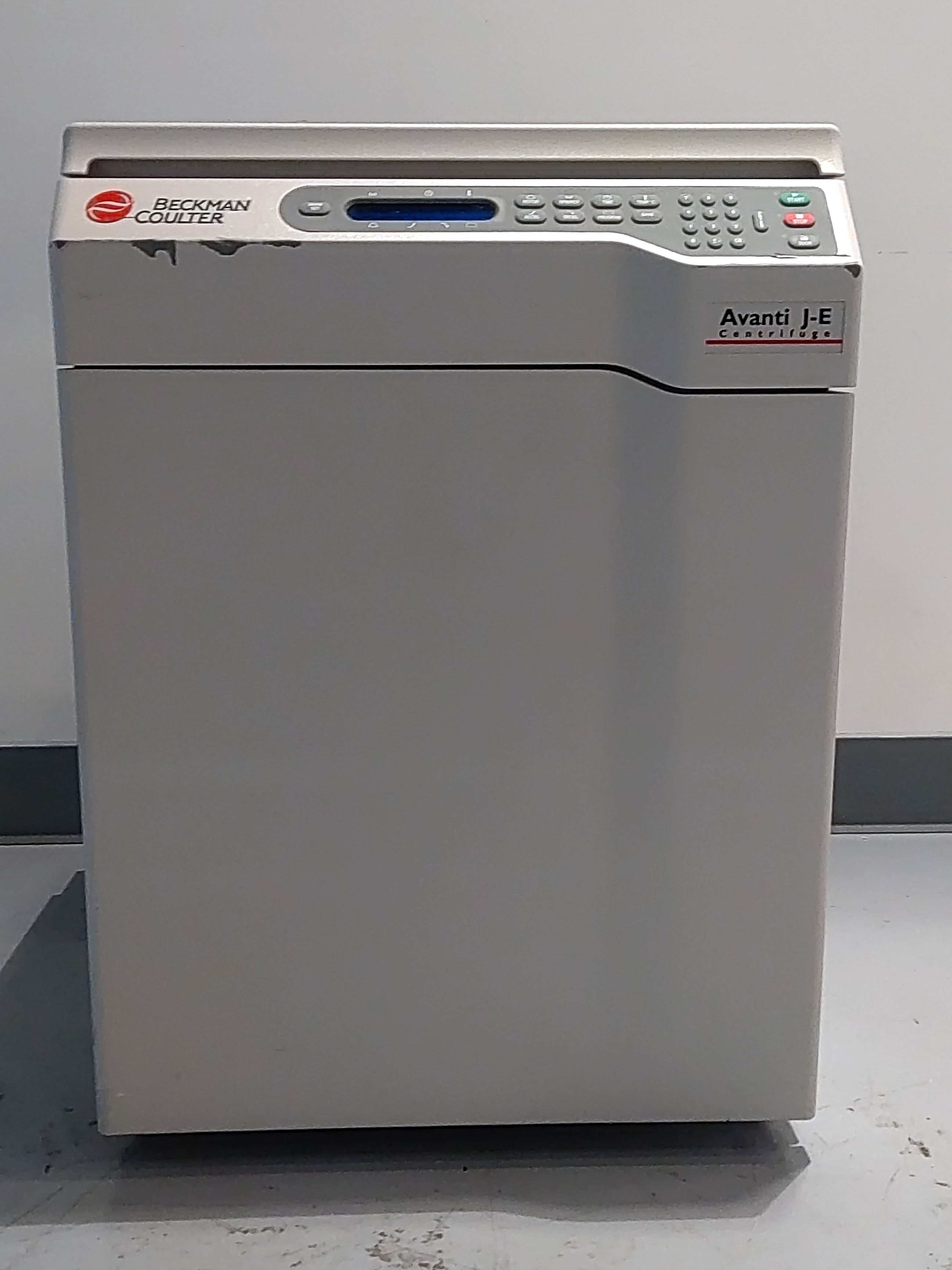 Beckman Coulter Avanti J-E Refrigerated Centrifuge 369001 - No Rotor - – NTC Tech