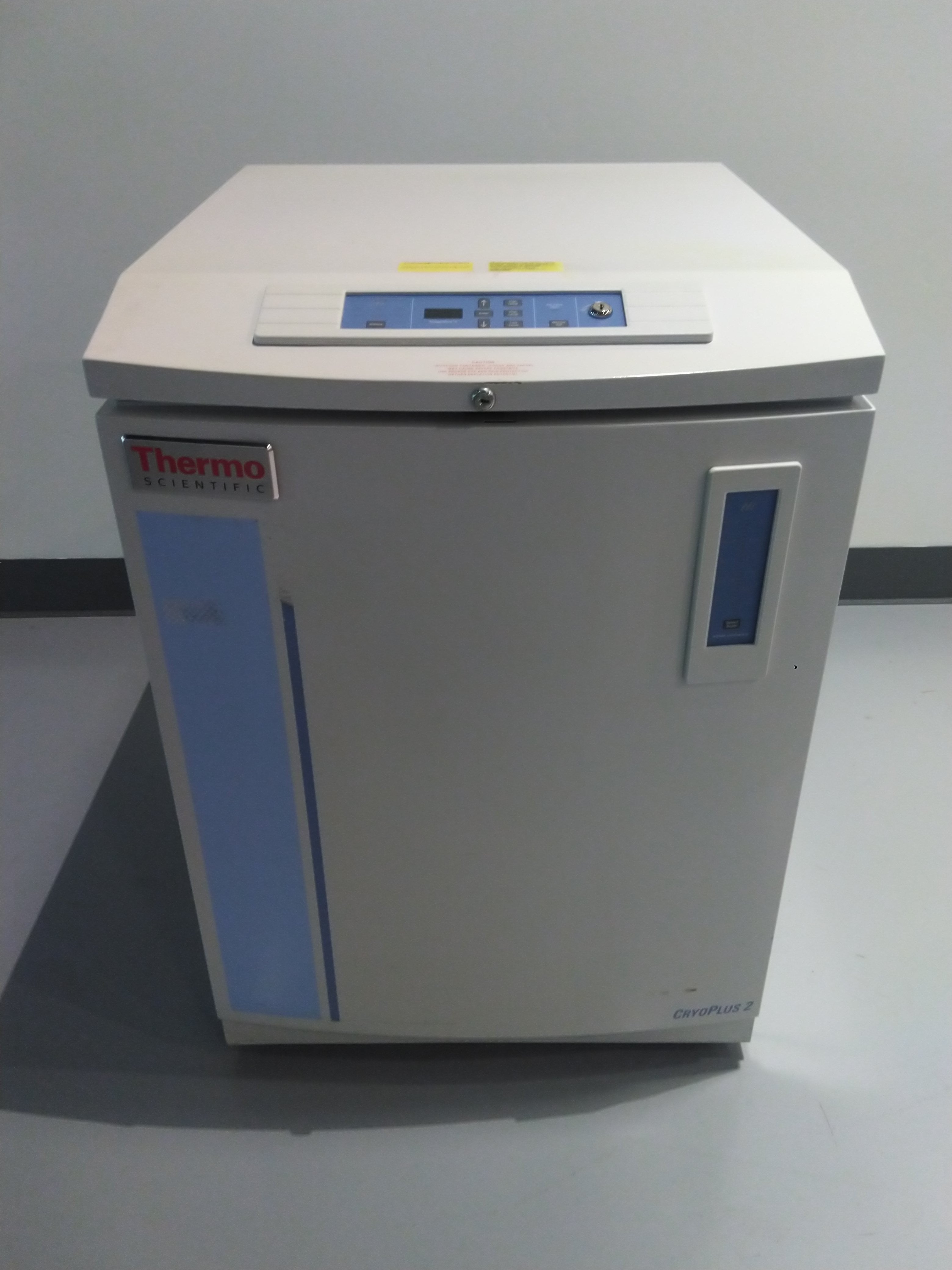Thermo Scientific CryoPlus 2 Liquid Nitrogen Storage System 7402 W Key ...