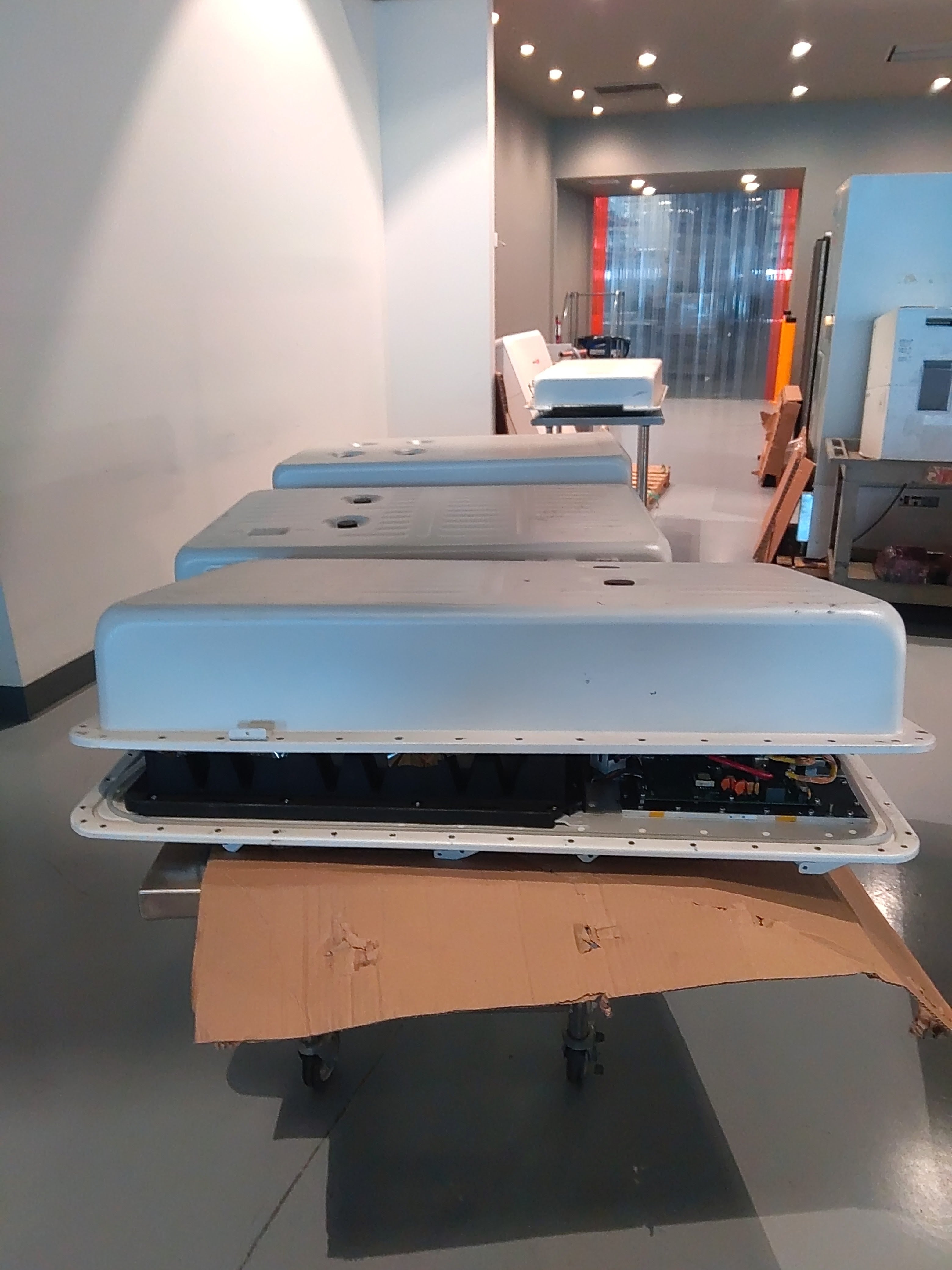 SolarEdge BAT-10K1P Energy Bank Battery Lot of 4 BAT-10K1PS0B-01 BAT-1 ...