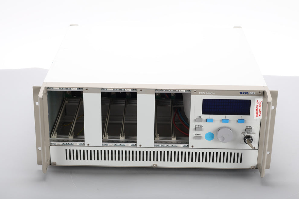 Thorlabs PRO 8000-4 Modular Rack Chassis With Key - AS IS For Parts or ...