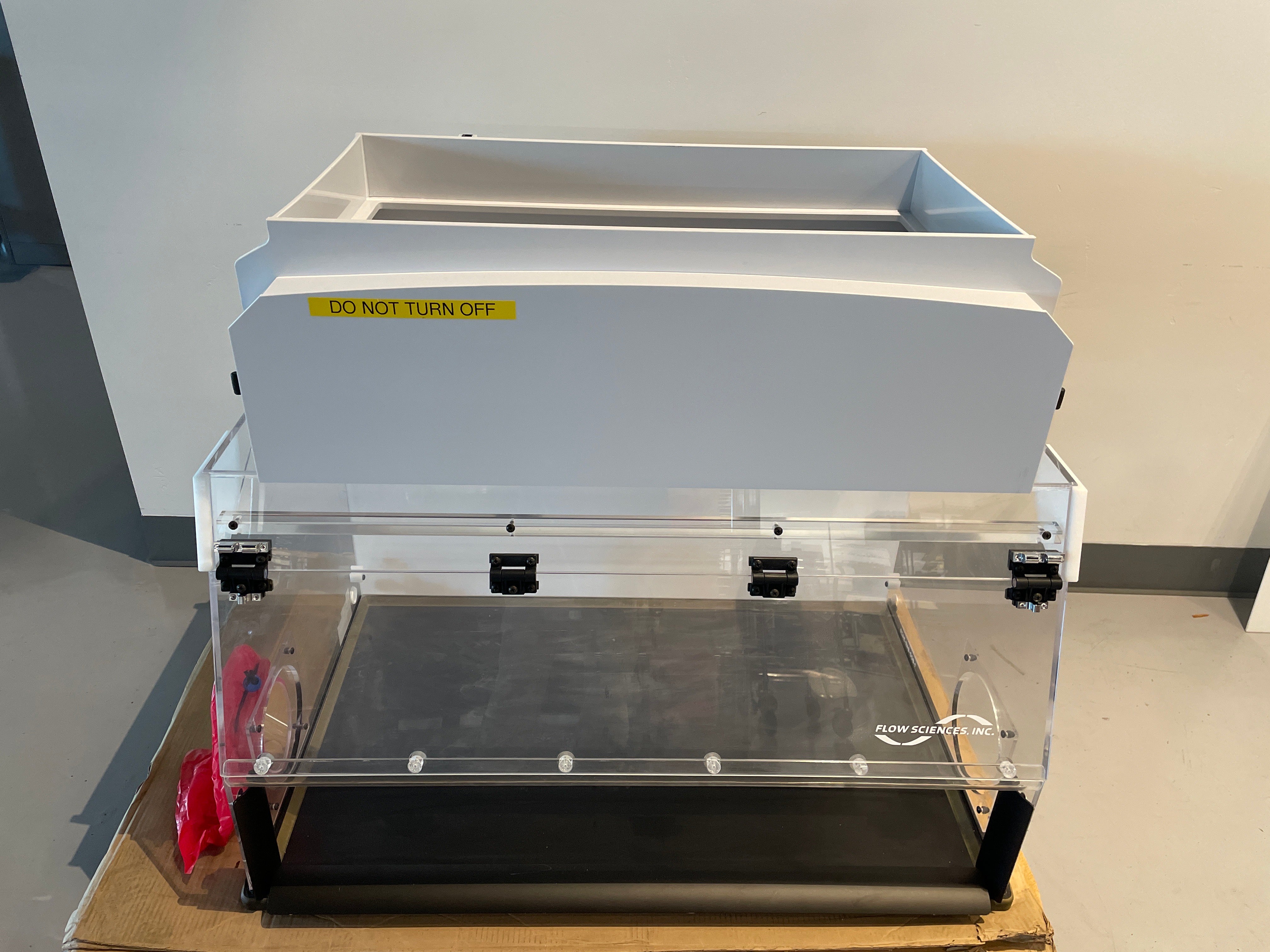 Flow Sciences FS ETA483024ABD Contained Vented Enclosure - Fair Condit ...