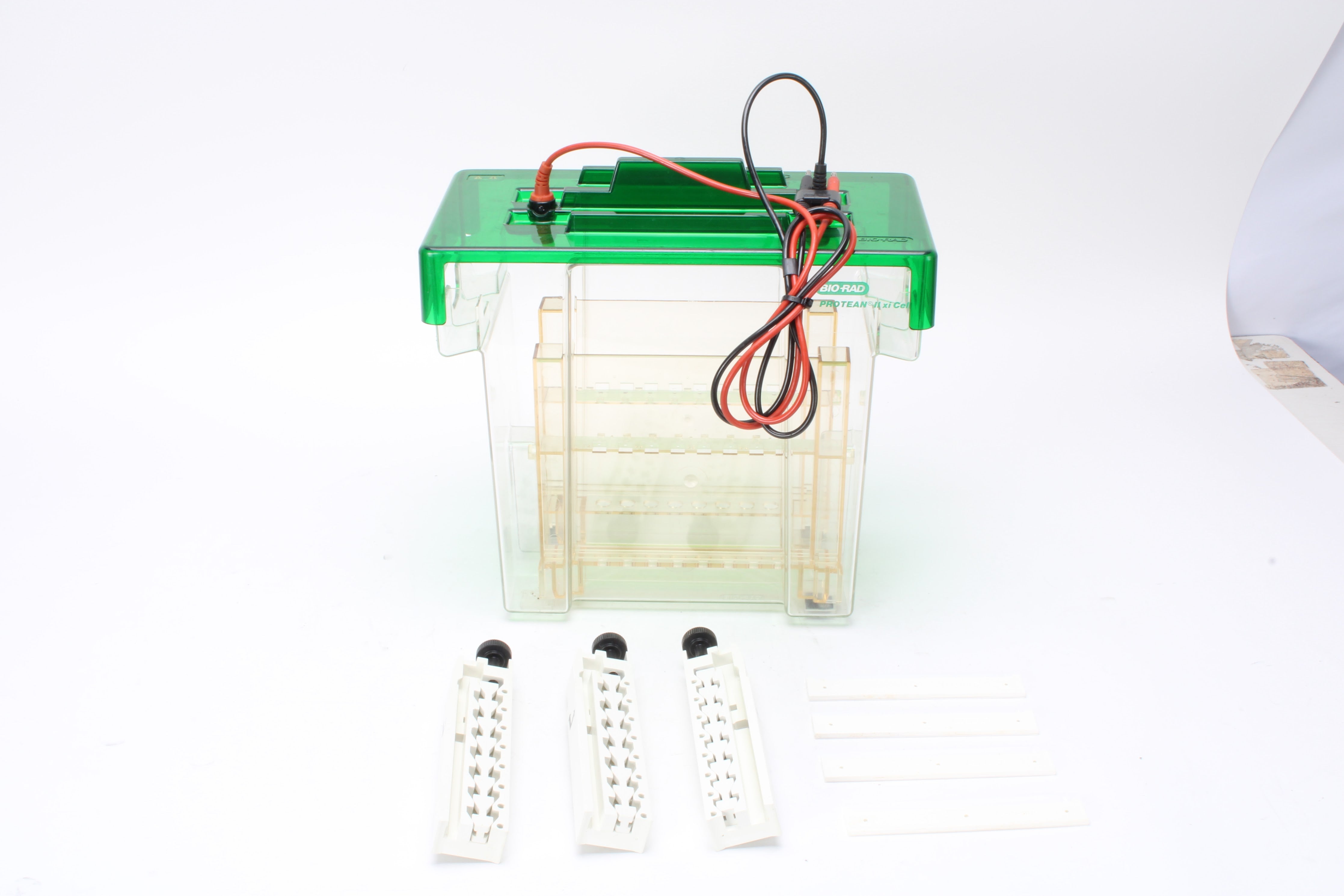 Bio-Rad PROTEAN II xi Cell Gel Electrophoresis Vertical System With Ac ...