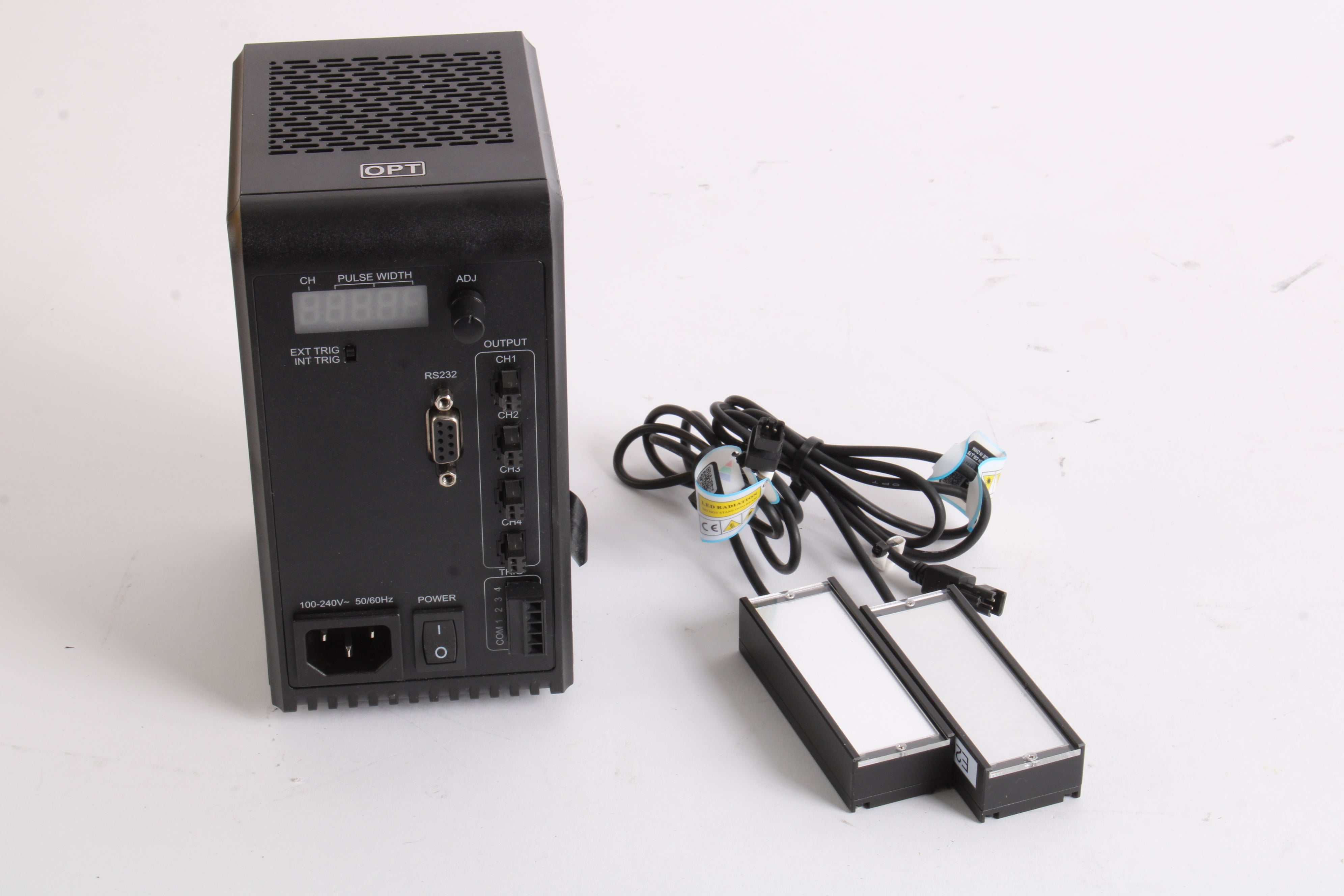 OPT OPT-ADCH48-4 LED Lighting Controller + 2x OPTT853221-B Led Light U ...