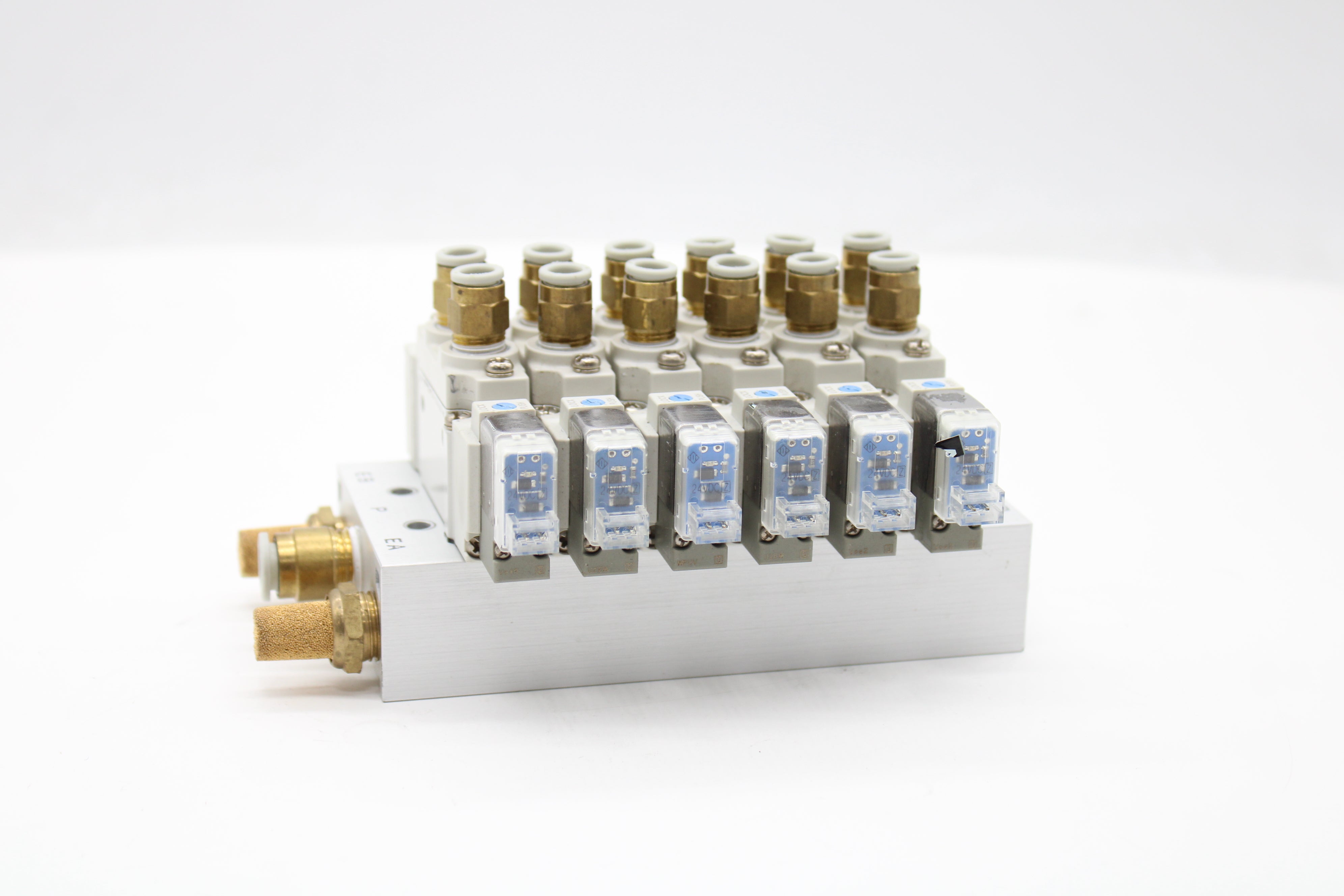 SMC SY5120-5LZD-01 Solenoid Valve ( Set of 6 on Manifold) – NTC Tech
