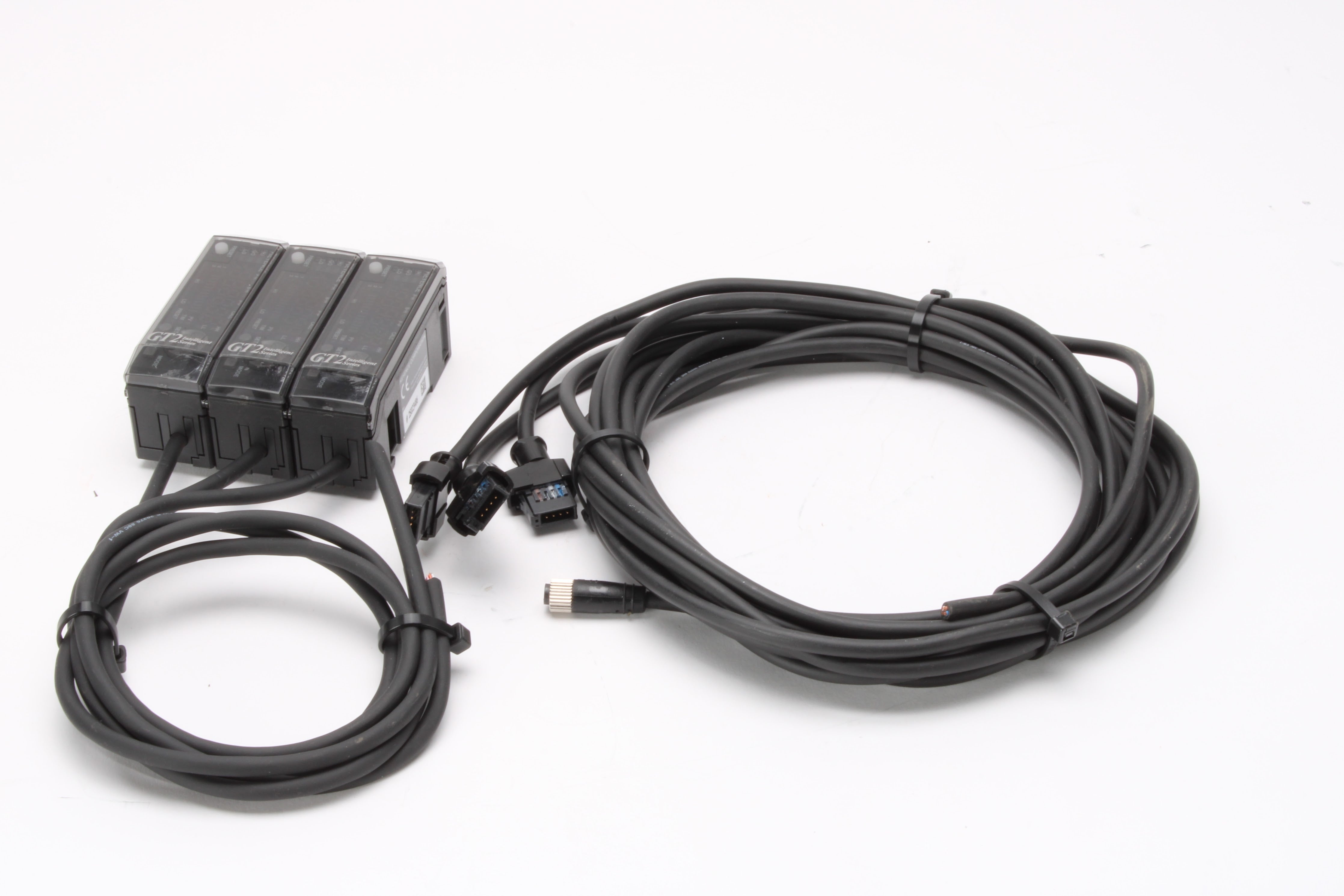 Keyence 2x GT2-72N Amplifier Unit, DIN Rail Type With 1x GT2-71N Conta ...