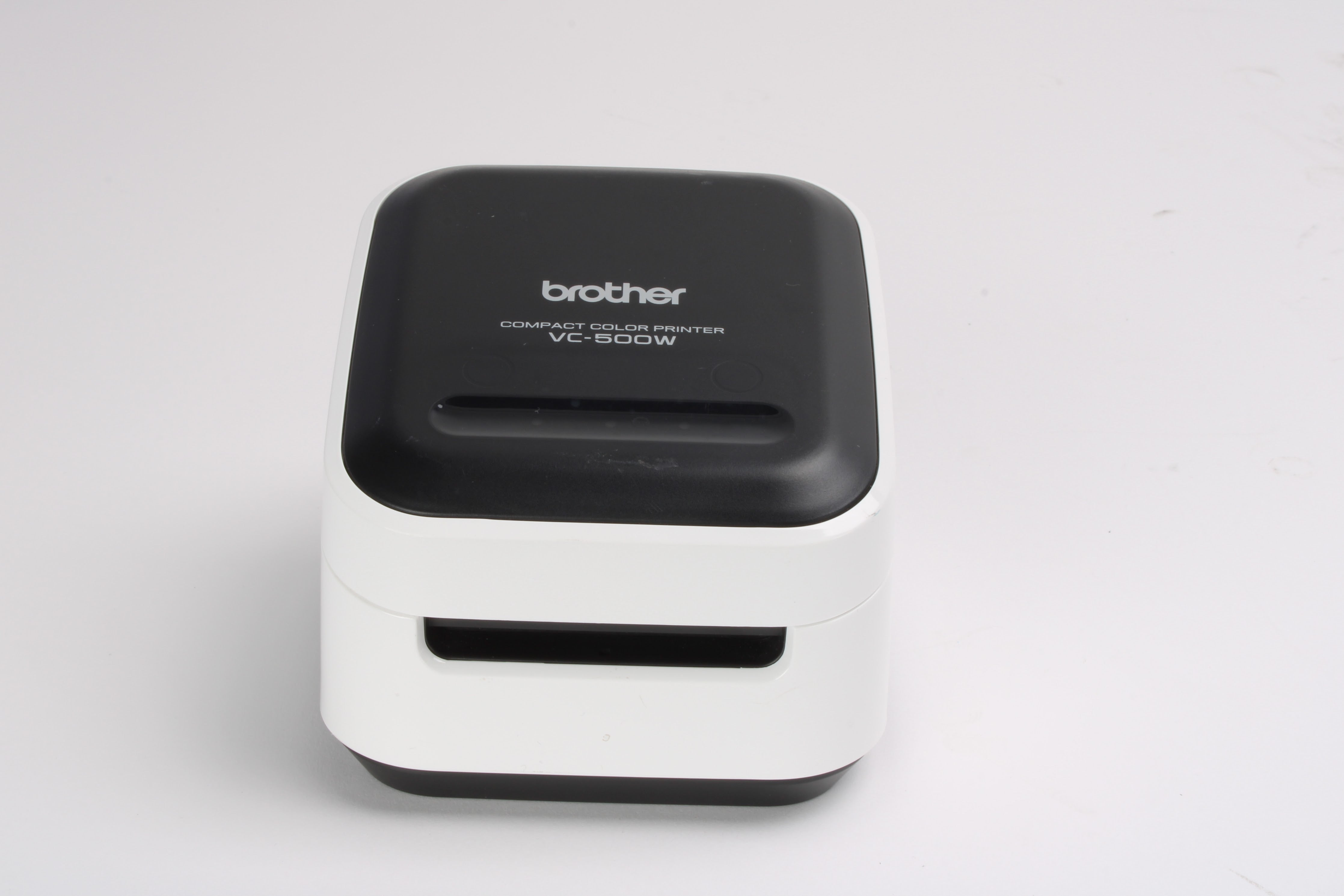 Brother VC-500w Compact Color Printer With CZ-1005 Label Rolls - AS IS ...