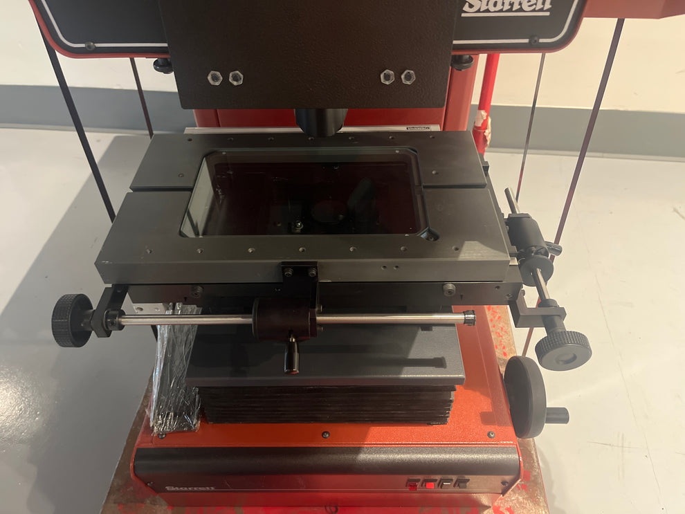 Starret VB400 Vertical Benchtop Optical Comparator With IHM Quadra-Che ...