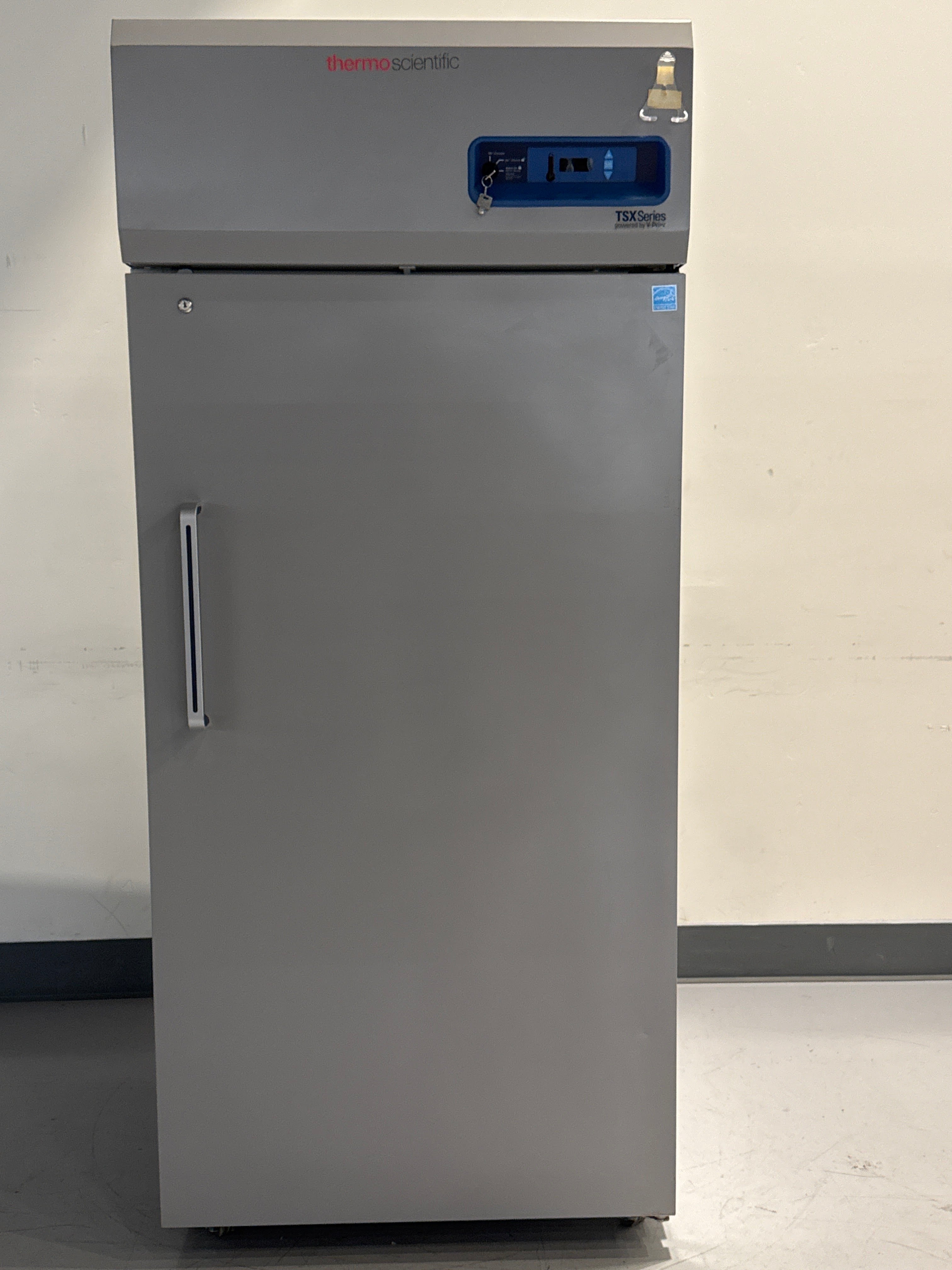 Thermo Scientific TSX3020EA -20°C Enzyme Freezer 29.2-cu ft TSX Series ...