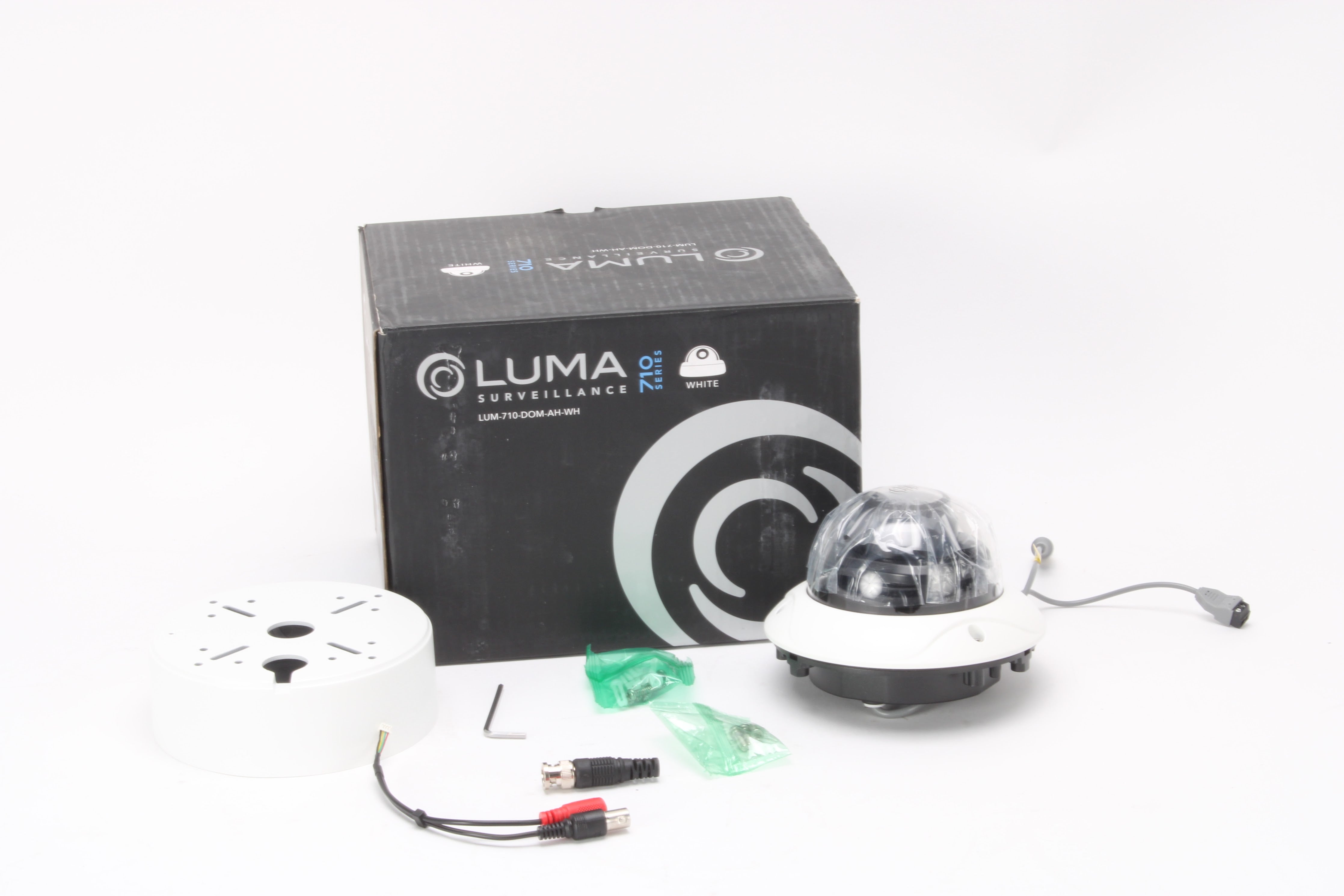 Luma Surveillance LUM-710-DOM-AH-WH Outdoor Camera With IR and Heater ...
