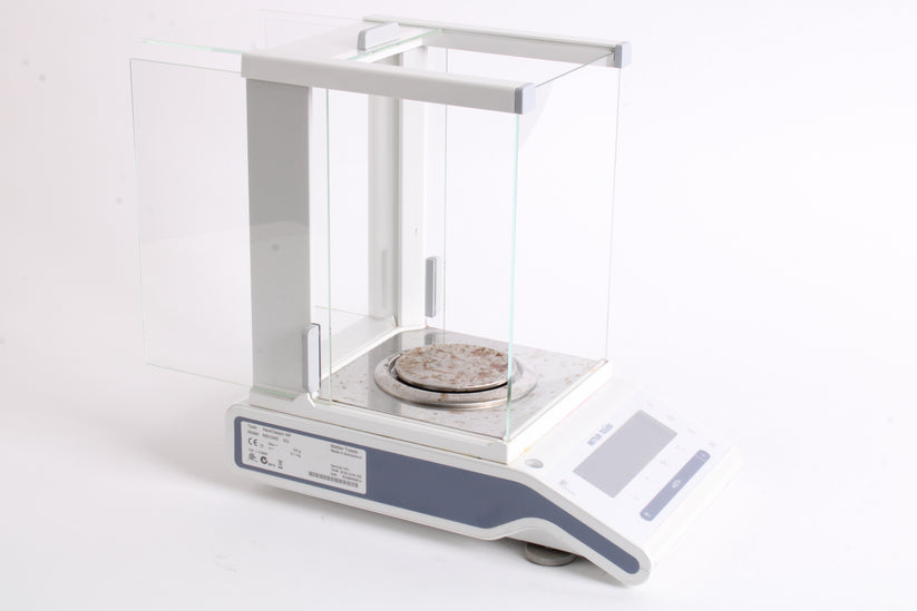 Mettler Toledo MS104S /03 NewClassic MF Max = 120g, d = 0.1mg Scale ...