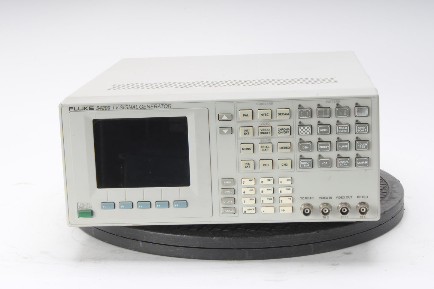 Fluke 54200 TV Signal Generator 54200M01 With Options and Carry Handle ...