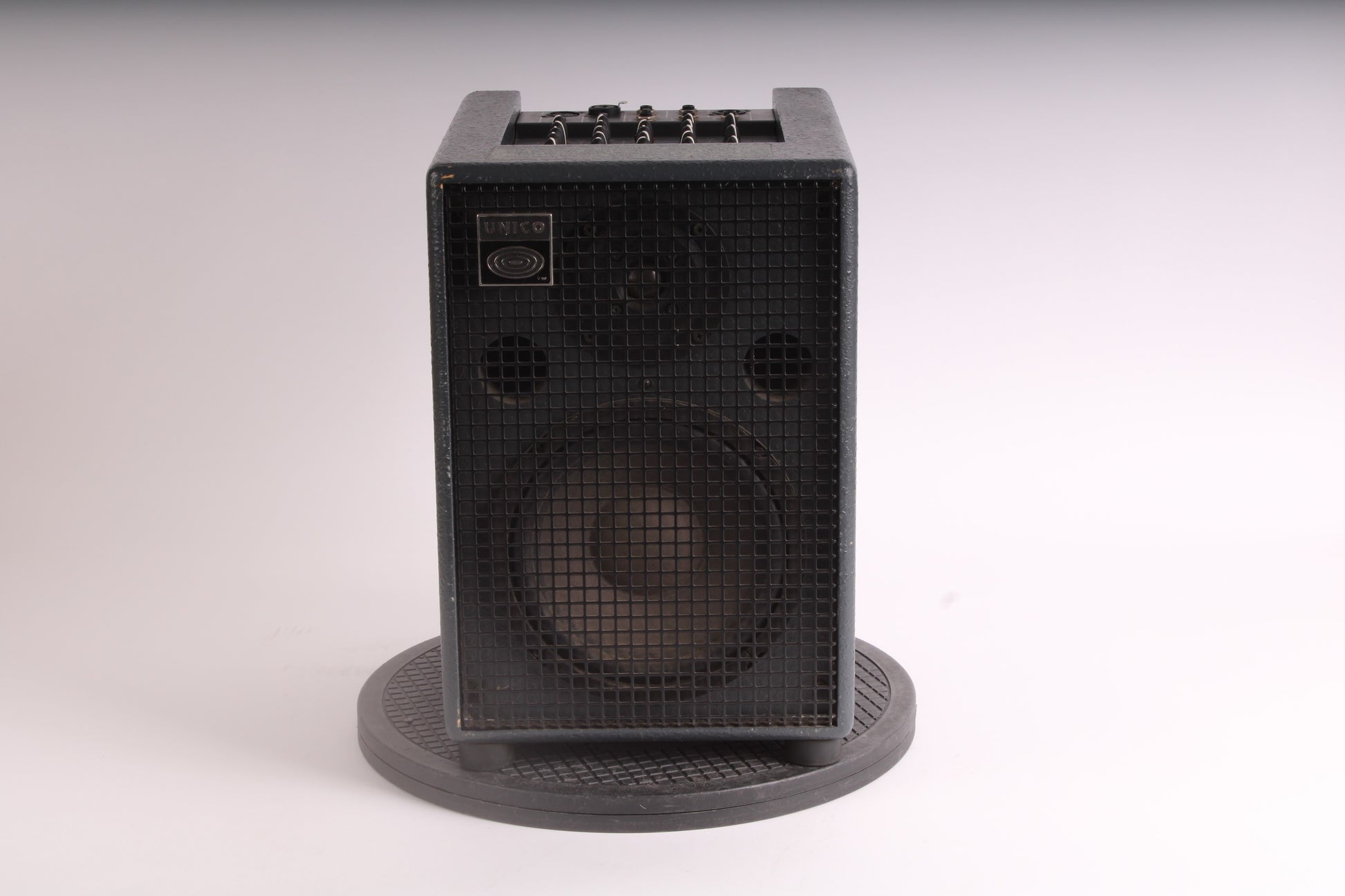 Schertler UNICO 150+35 Watt RMS Bi-Amplified Acoustic Amp - Fair Condi ...