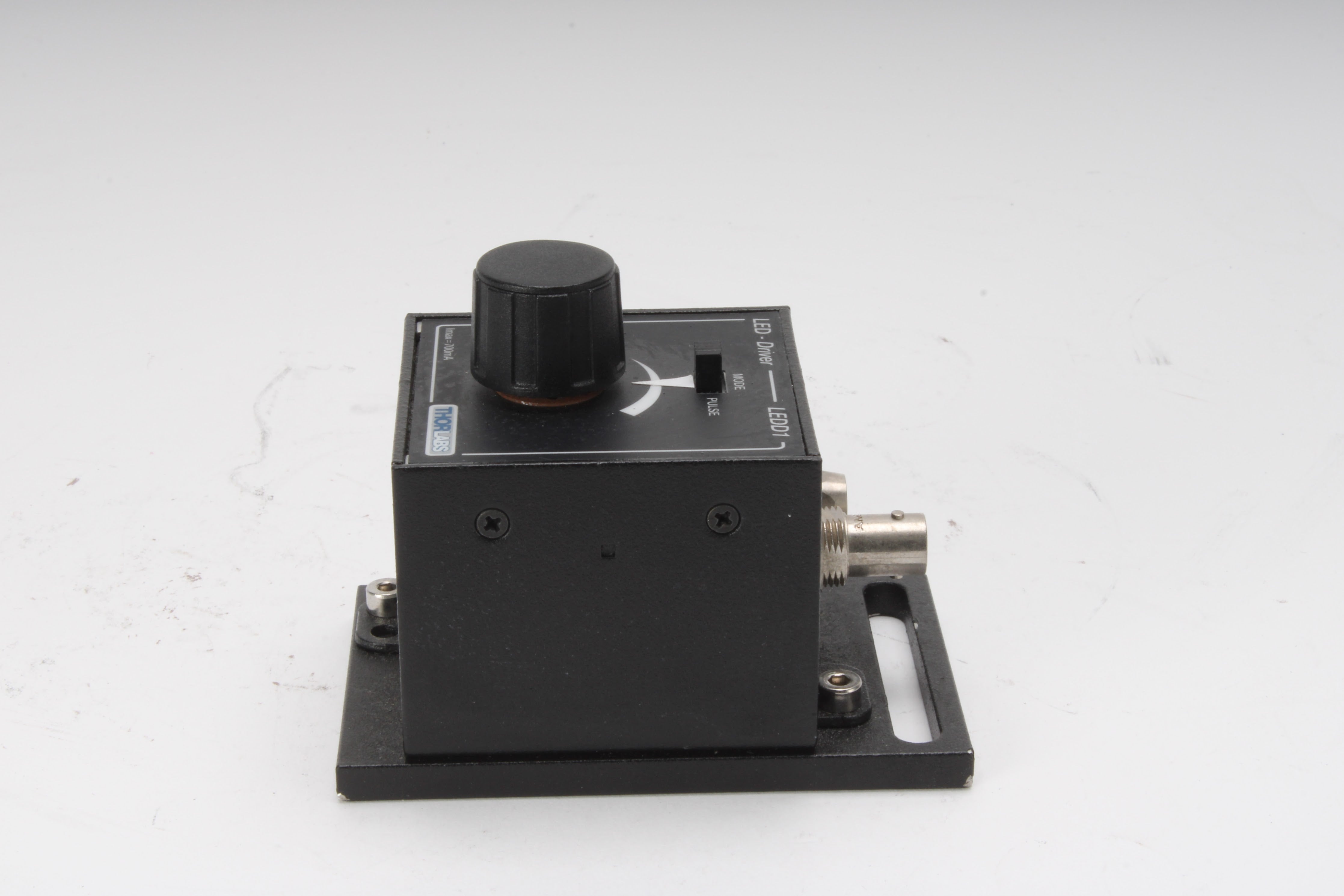 Thorlabs LEDD1 LED Driver 700 mA Max Drive Current – NTC Tech
