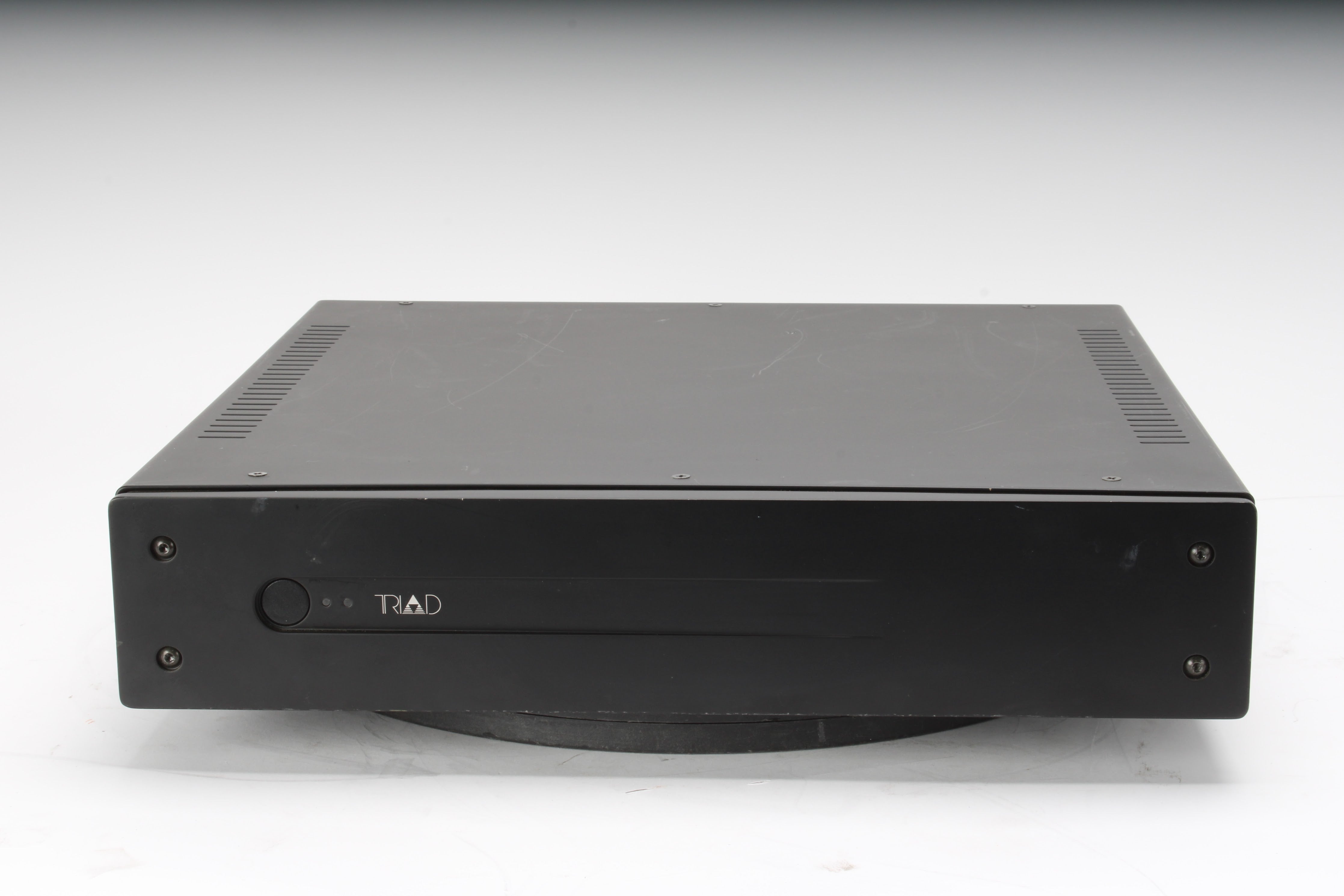 Triad 250W Rack AMP Amplifier Black - Broken Input - Grade D – NTC Tech