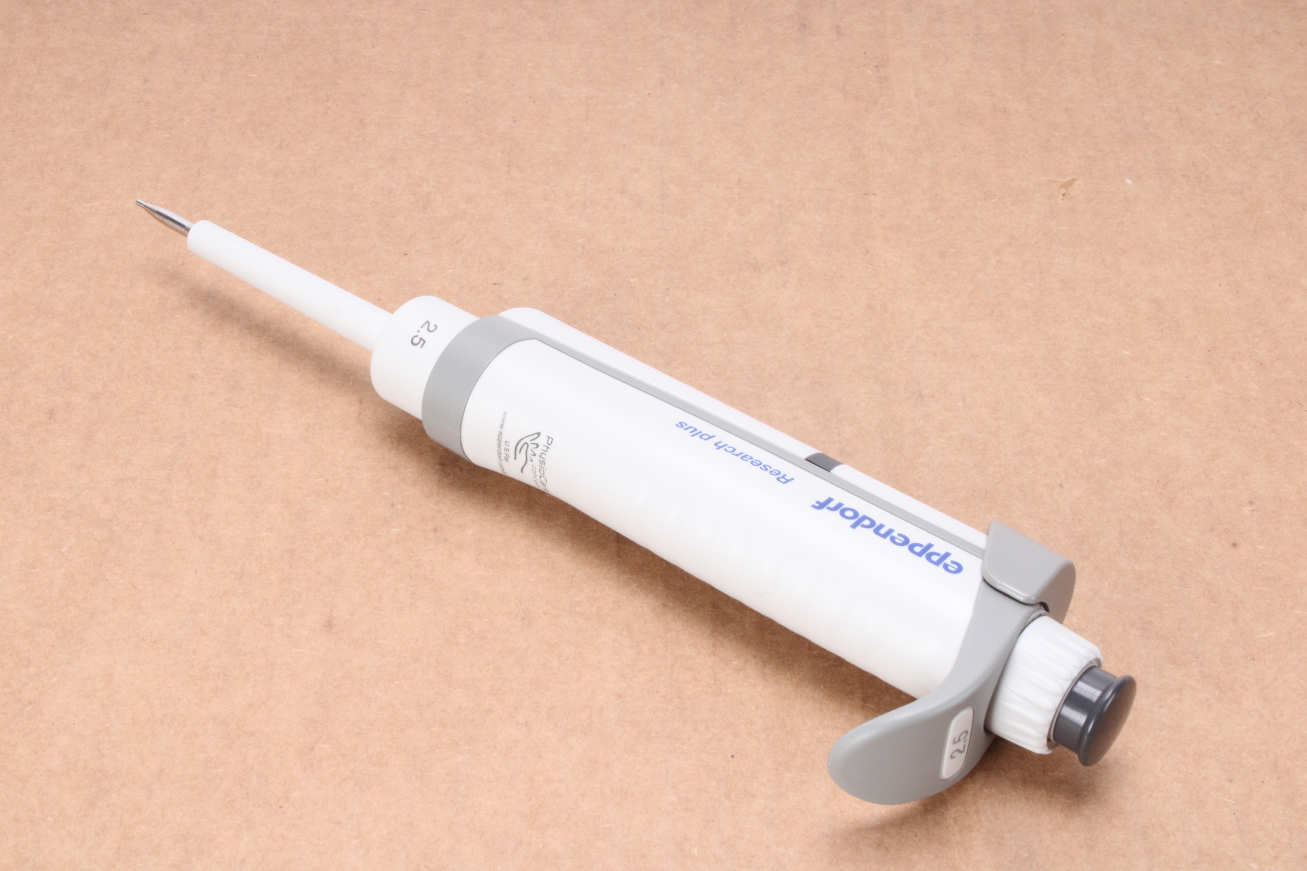 Eppendorf 0.1-2.5uL Research Plus Pipette – NTC Tech