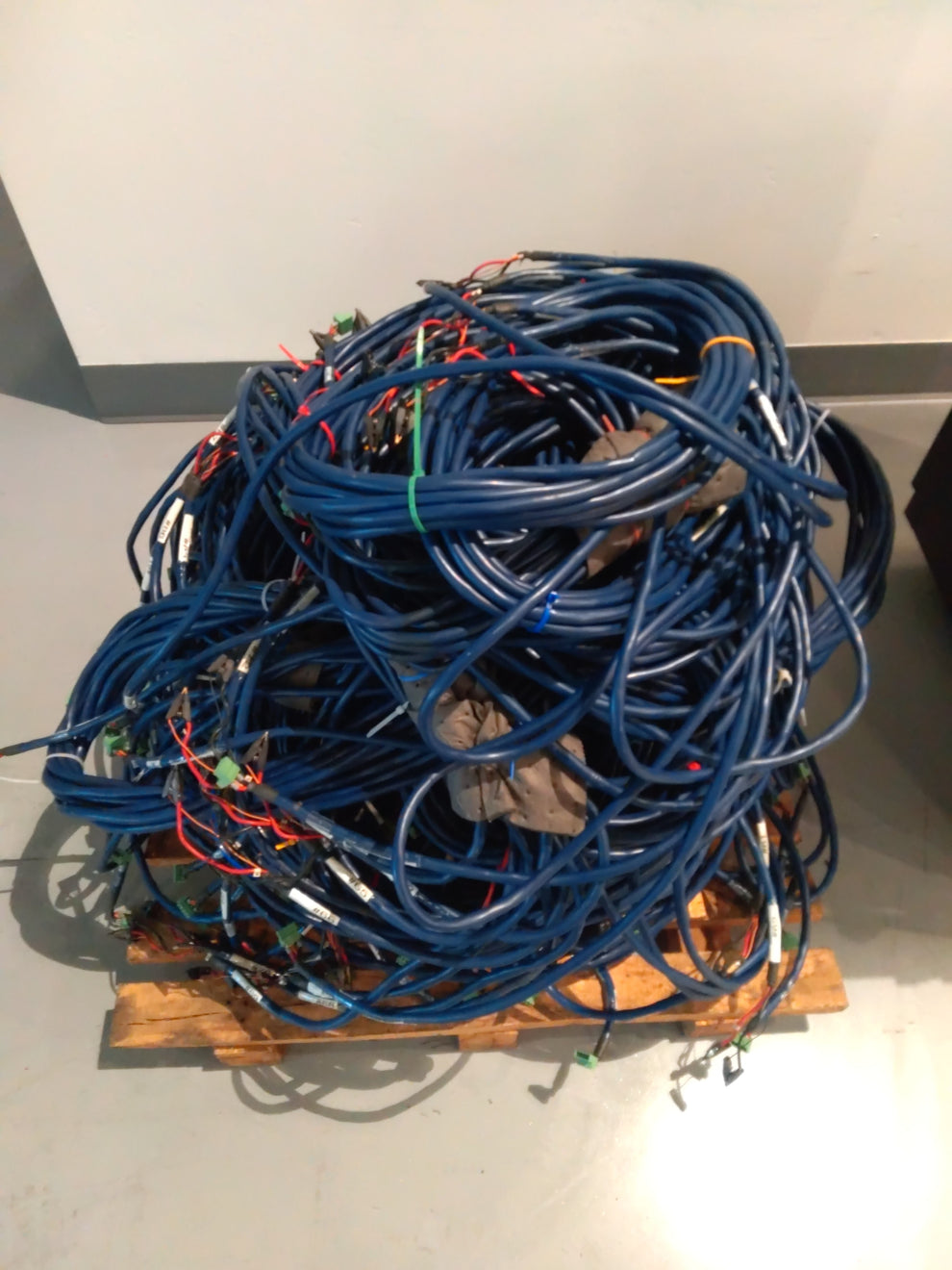 Maccor 3600 Series Primary Cell Test System 192-Channel With Cables ...