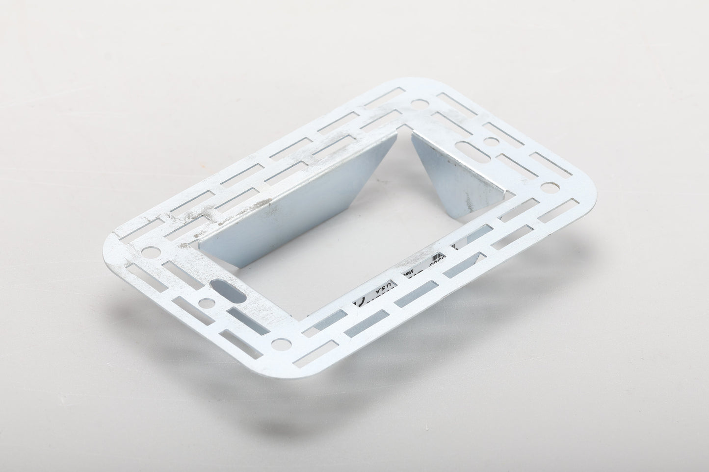 Crestron MMK-G1-CBF-T Ceiling/Wall Mount Bracket 6503969 - Fair Condit ...