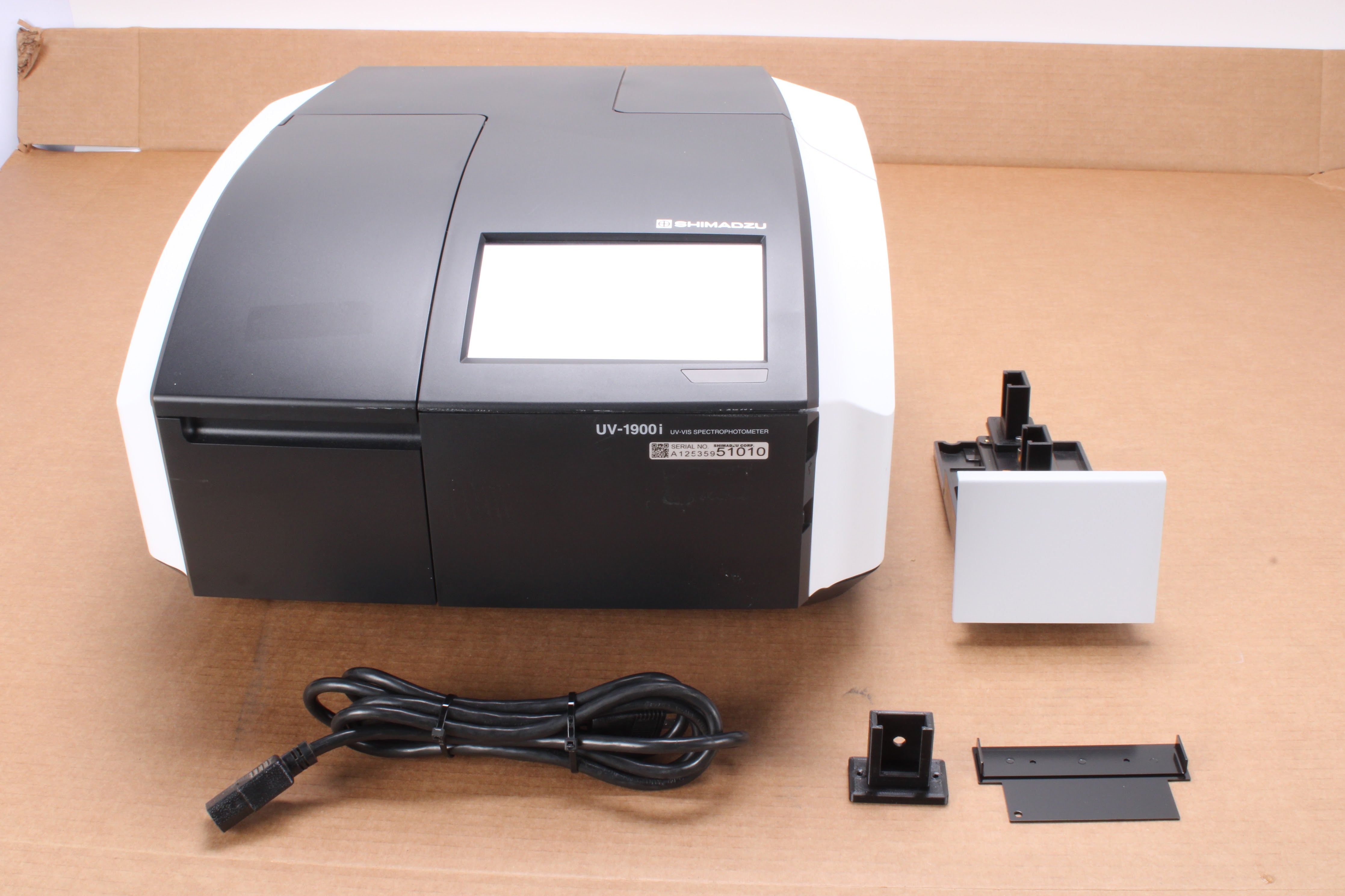 Shimadzu UV-1900i 207-25700-58 UV-Vis Spectrophotometer With Power Cab ...