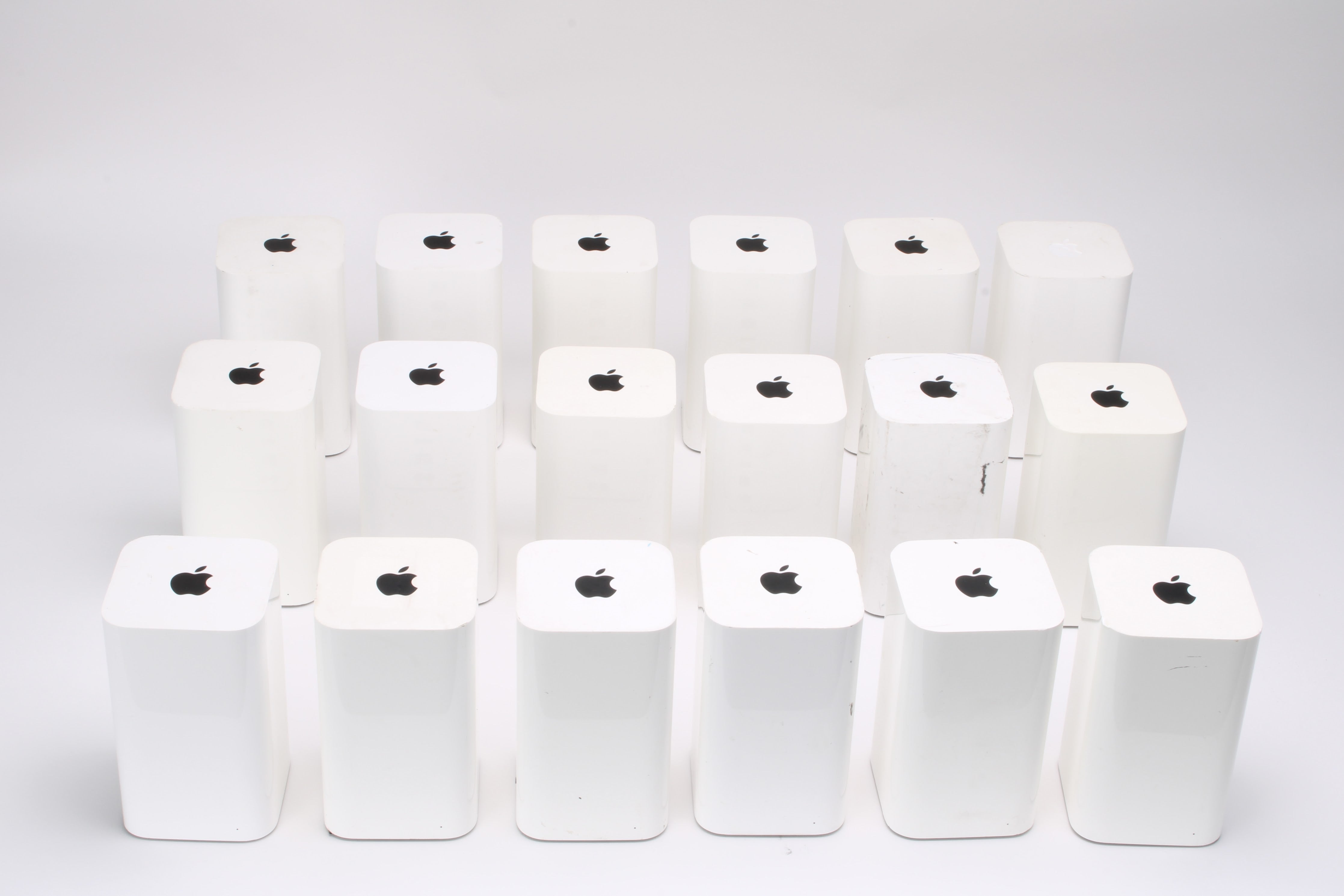 Apple A1470 & A1521 Airport Time Capsules (Lot of 38) - AS IS – NTC Tech