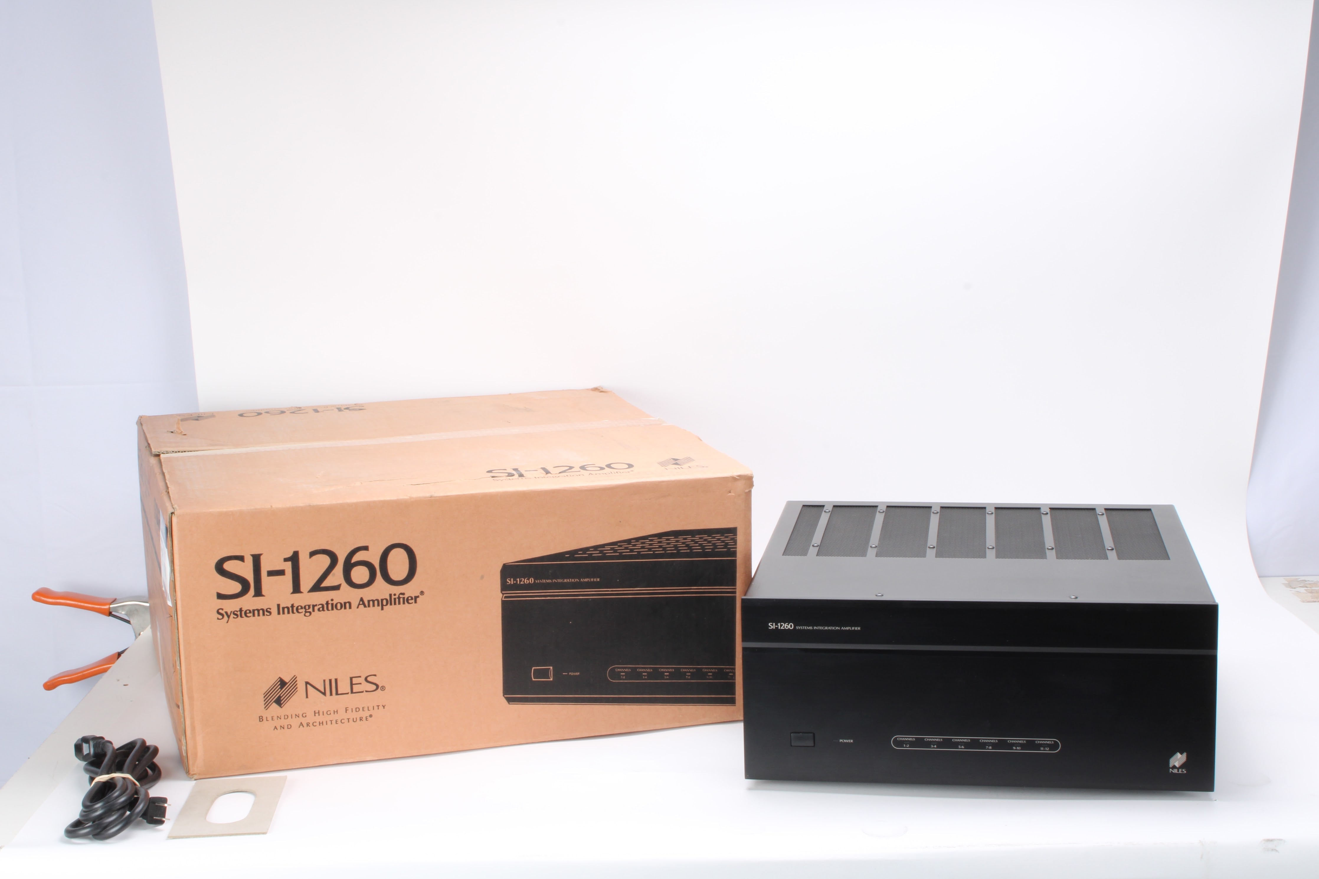 Niles SI-1260 Systems Integration Amplifier With Original Box and Powe ...