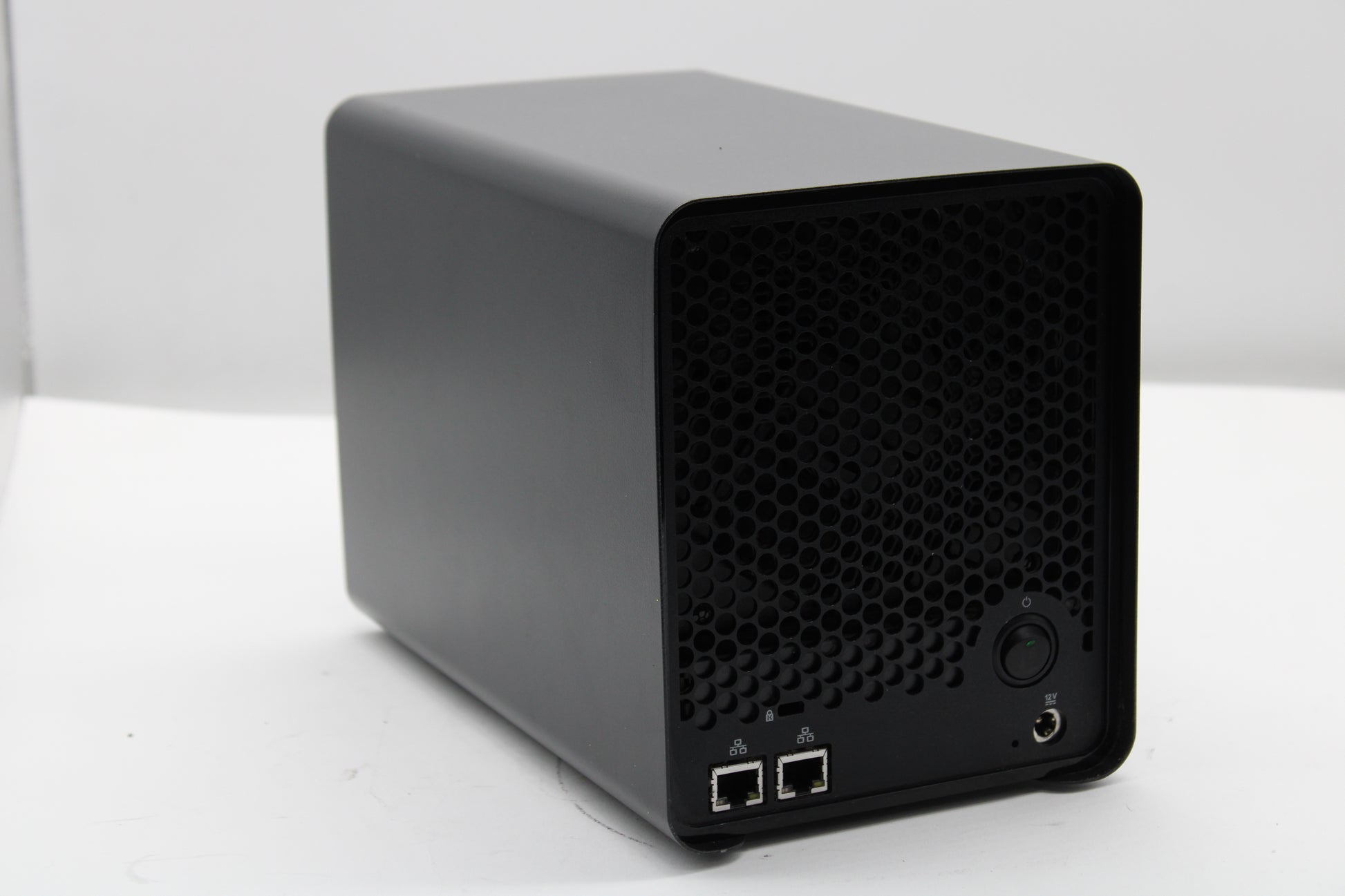 Drobo DRDS5-A 5-Bay Network Attached Storage - No Hard Drives – NTC Tech