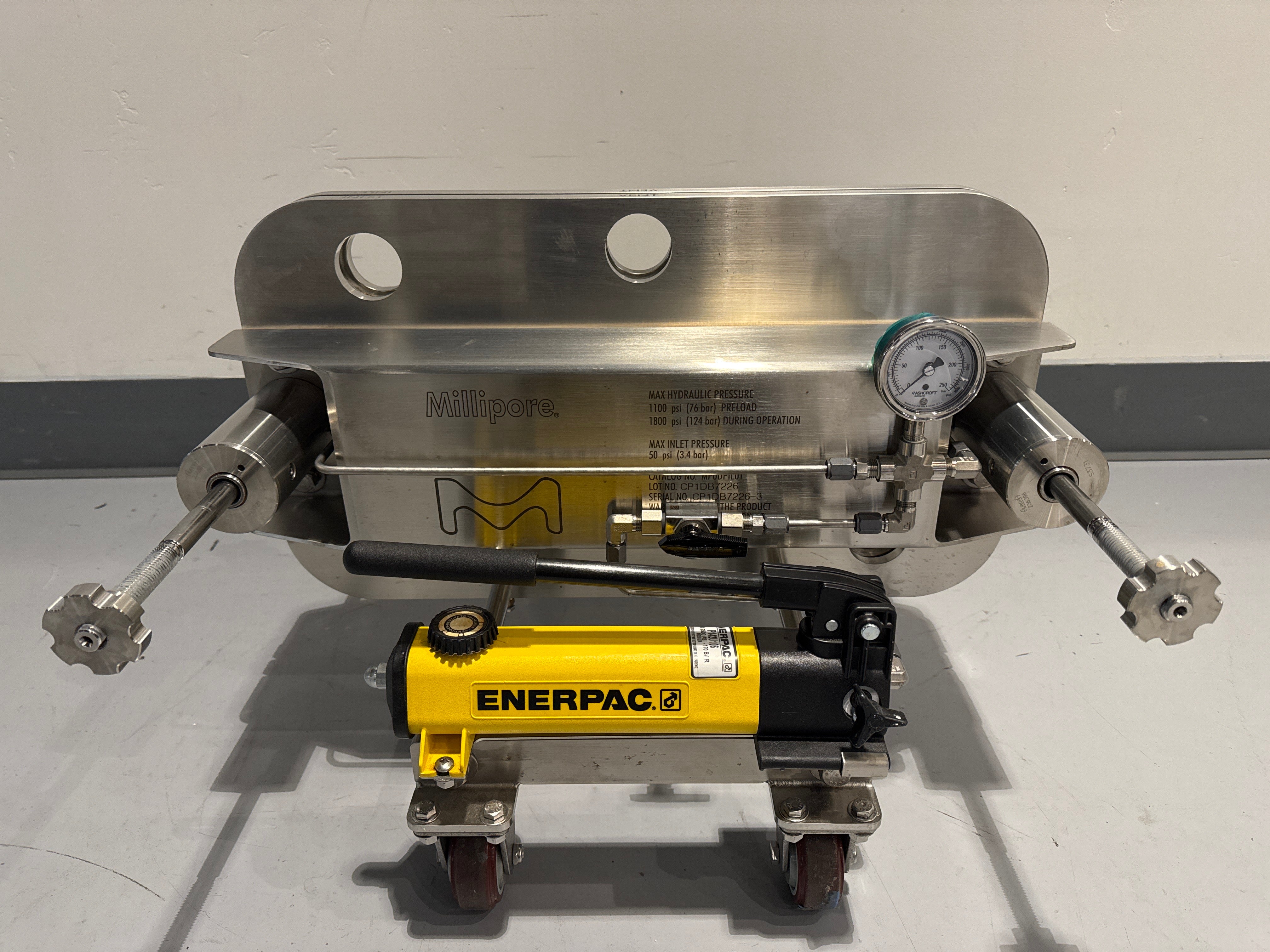 Millipore MP0DPIL0T Pilot Scale Holder W/ Enerpac P142U106 Hydraulic H ...