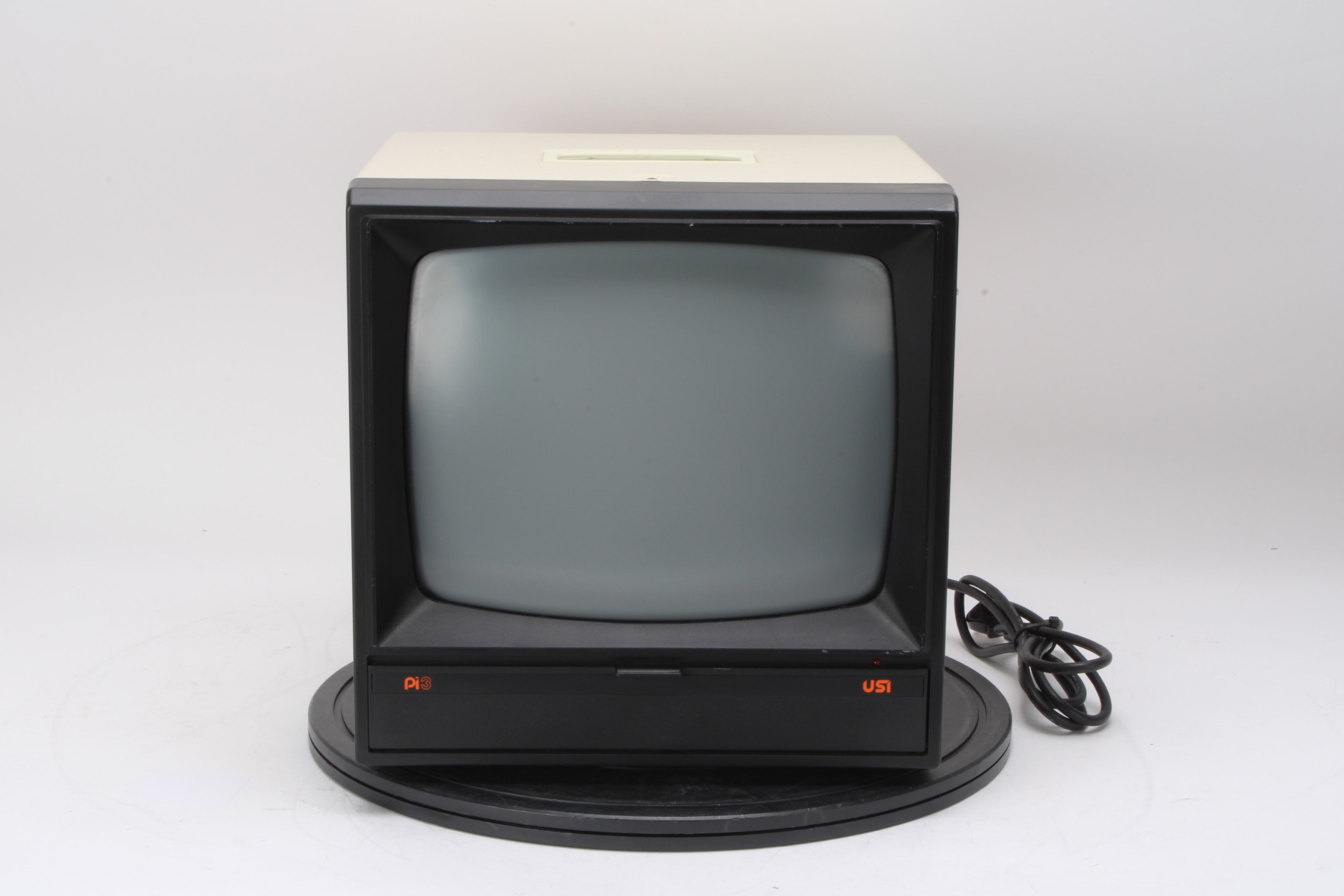 USI EV-2131A Monochrome Monitor – NTC Tech