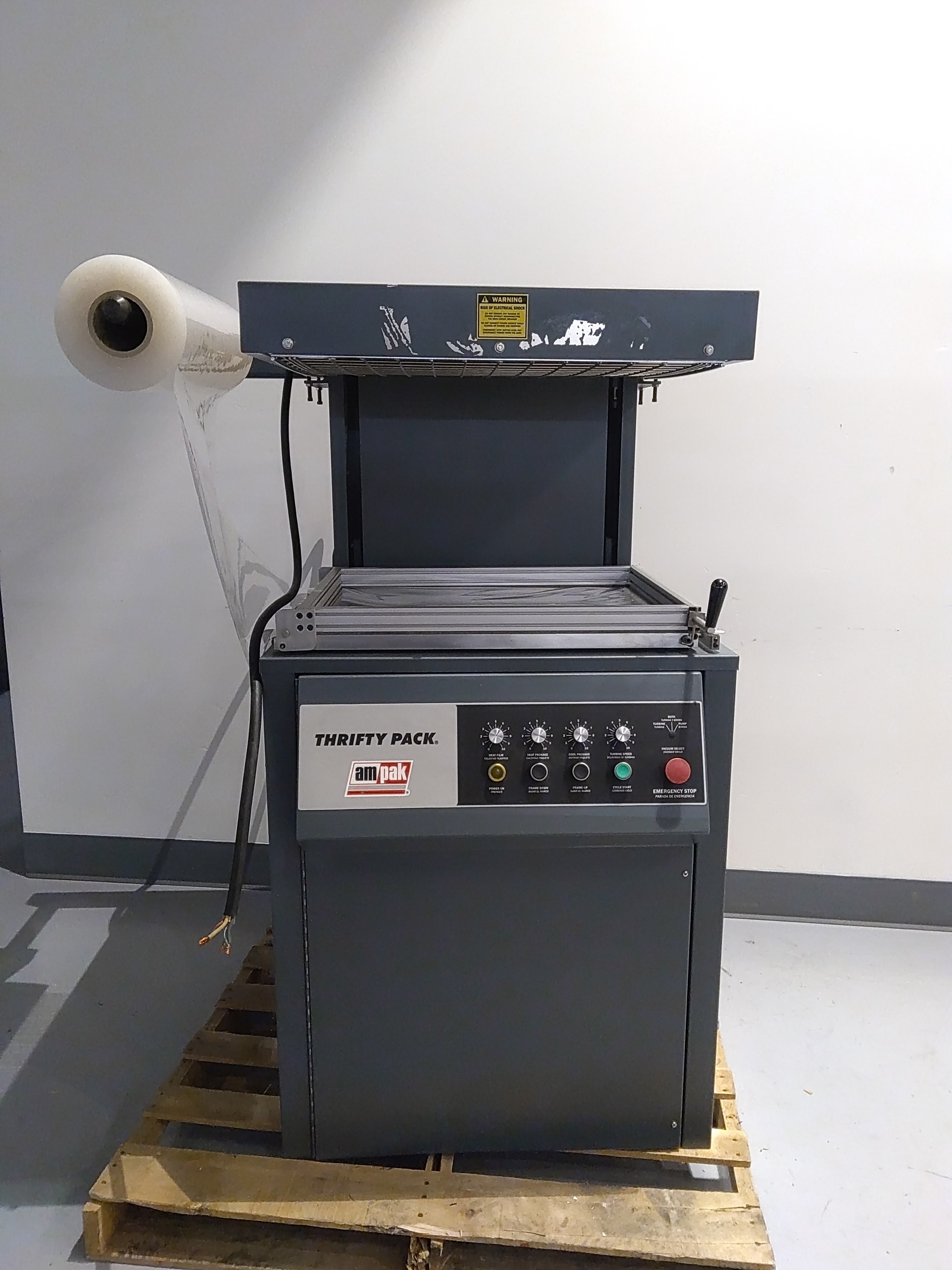 Ampak TP1824A Thrifty-Pack Skin Packaging Machine 208V 3Ph With Role o ...