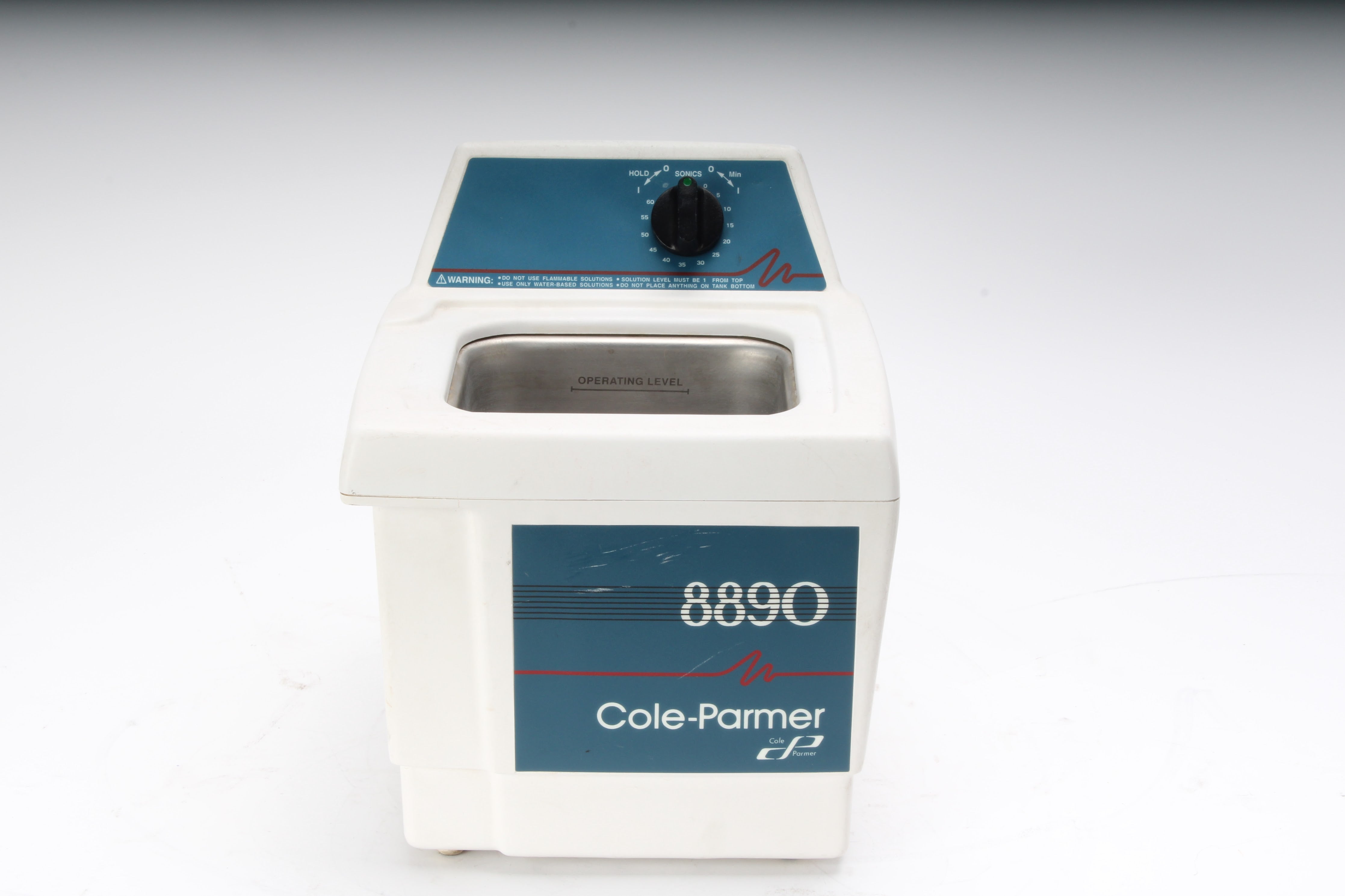 Cole-Parmer 08890-01 8890 Ultrasonic Cleaner CPN-956-116 - Fair Condit ...