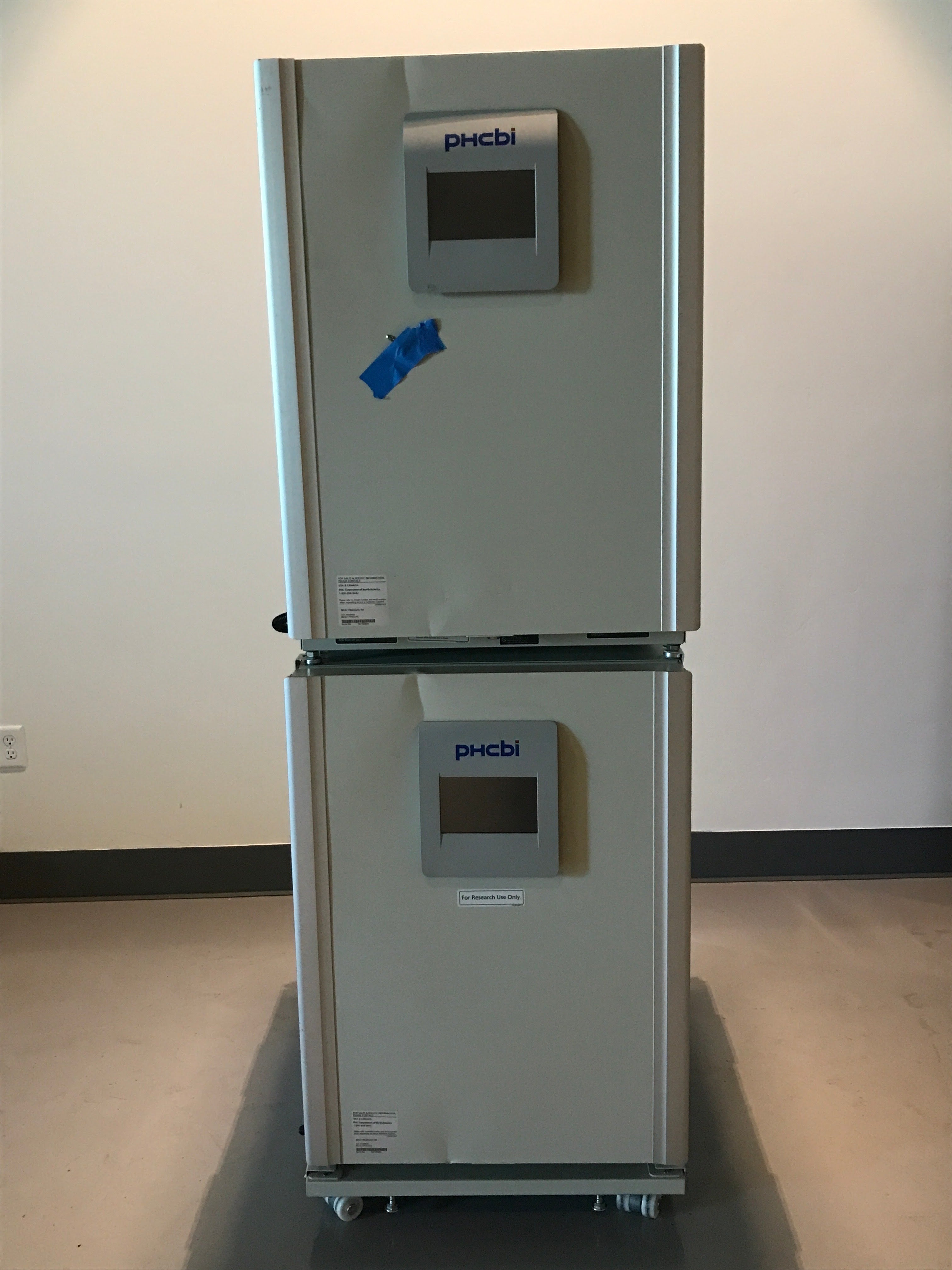 PHCbi MCO-170AICUVHL-PA CO2 Incubator (Dual Units) W/ Key - Fair Condi ...