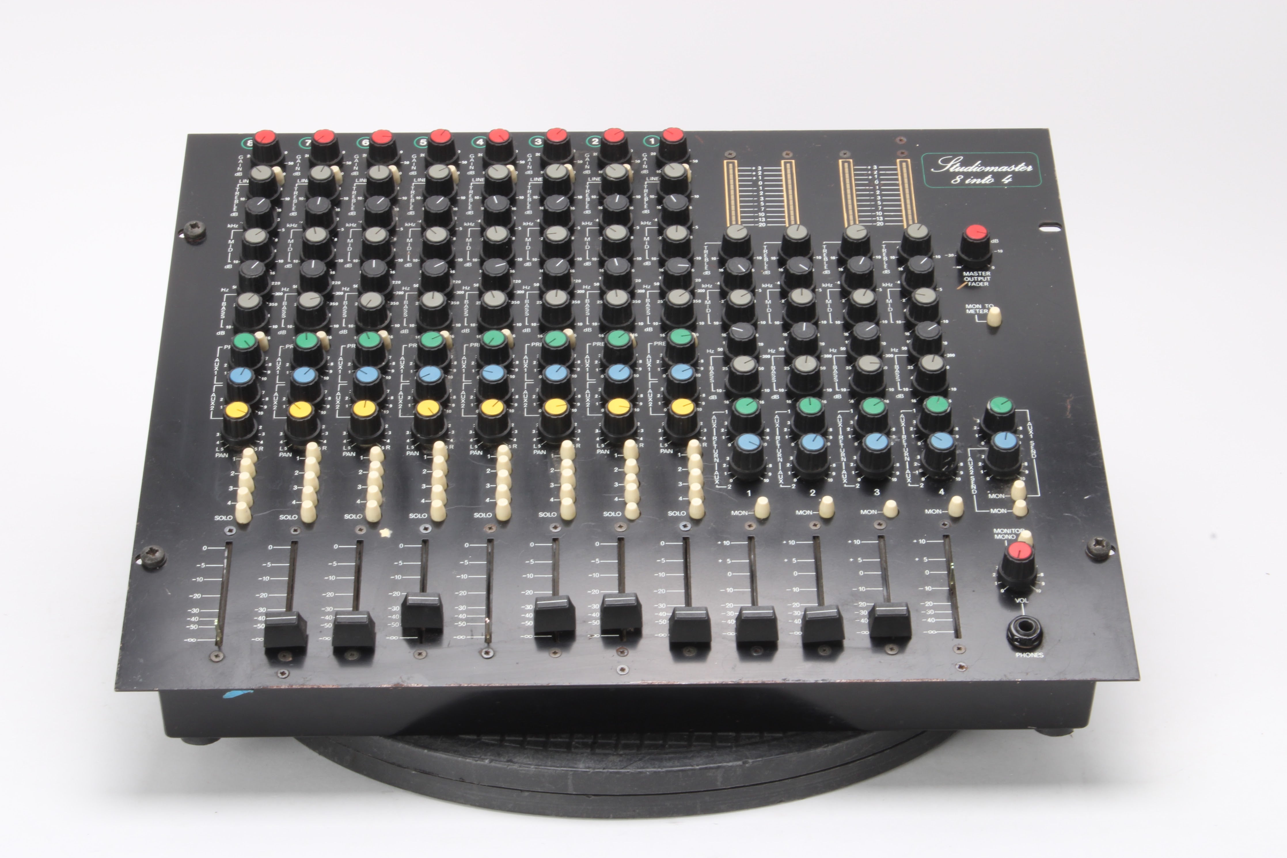 Studiomaster 8 into 4 Rack Mount Summing Mixer - Fair Condition – NTC Tech