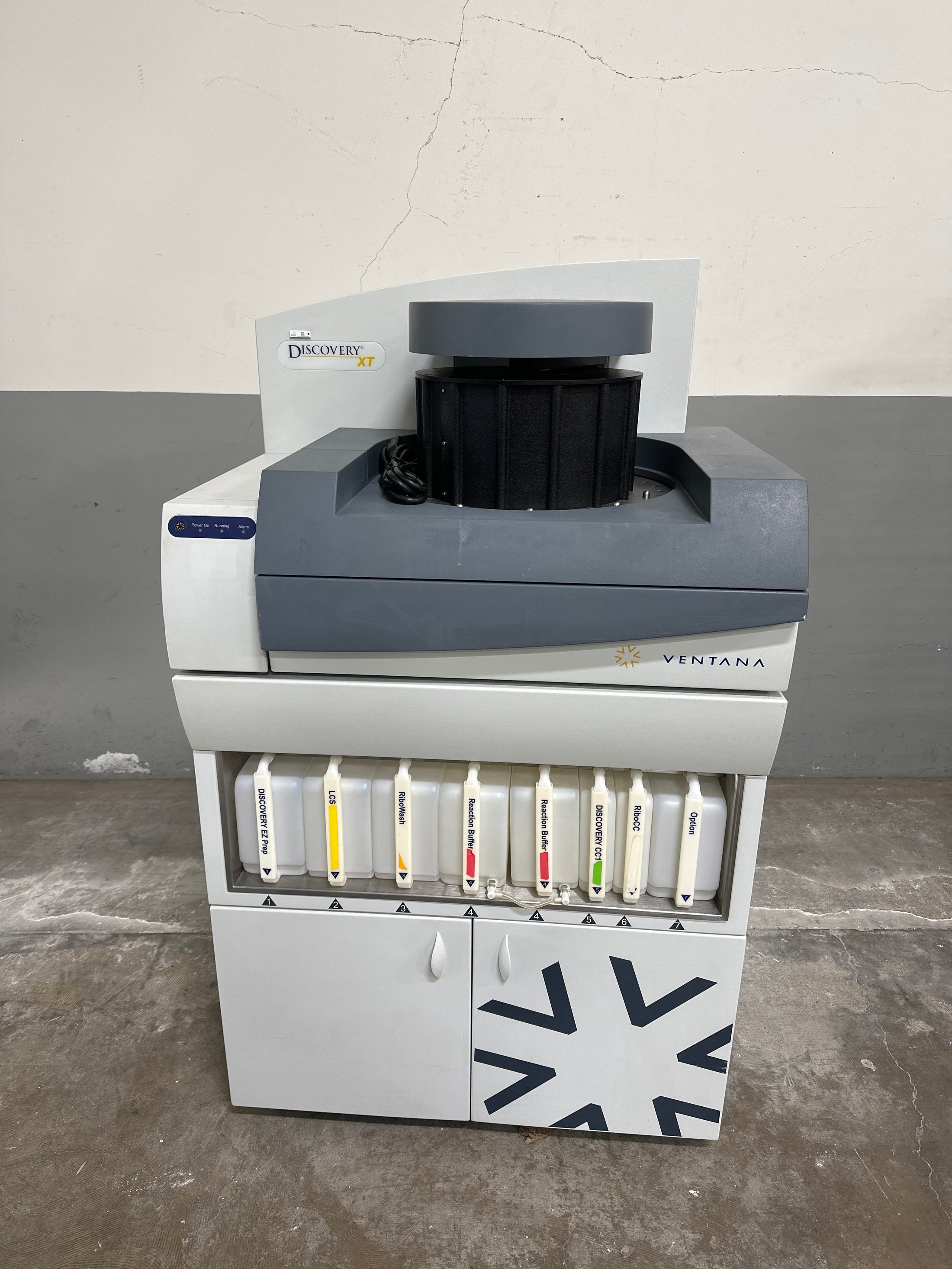 Ventana Discovery XT 750-701 Automated Slide Staining System 8 fluid c ...