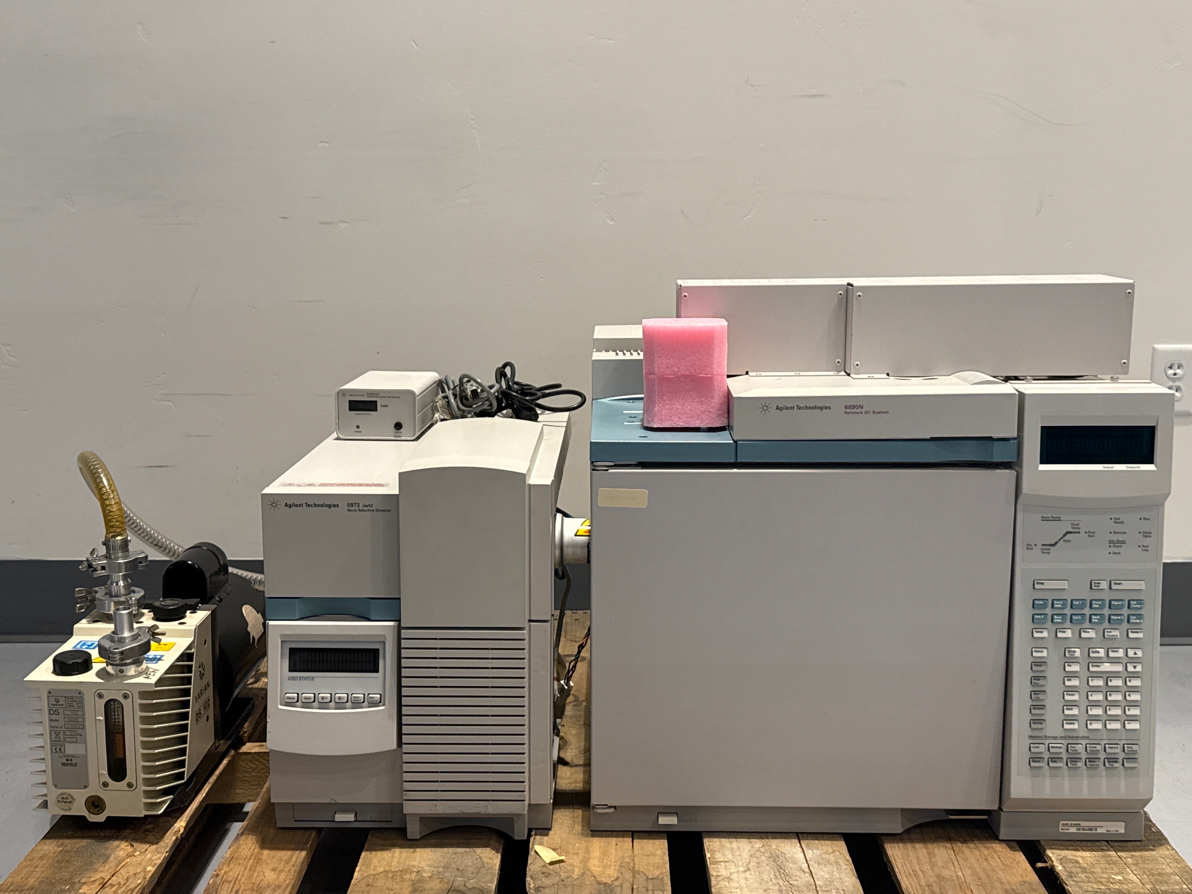 Agilent 6890N G1540N Network Gas Chromatograph GC System G2579A 5973N ...