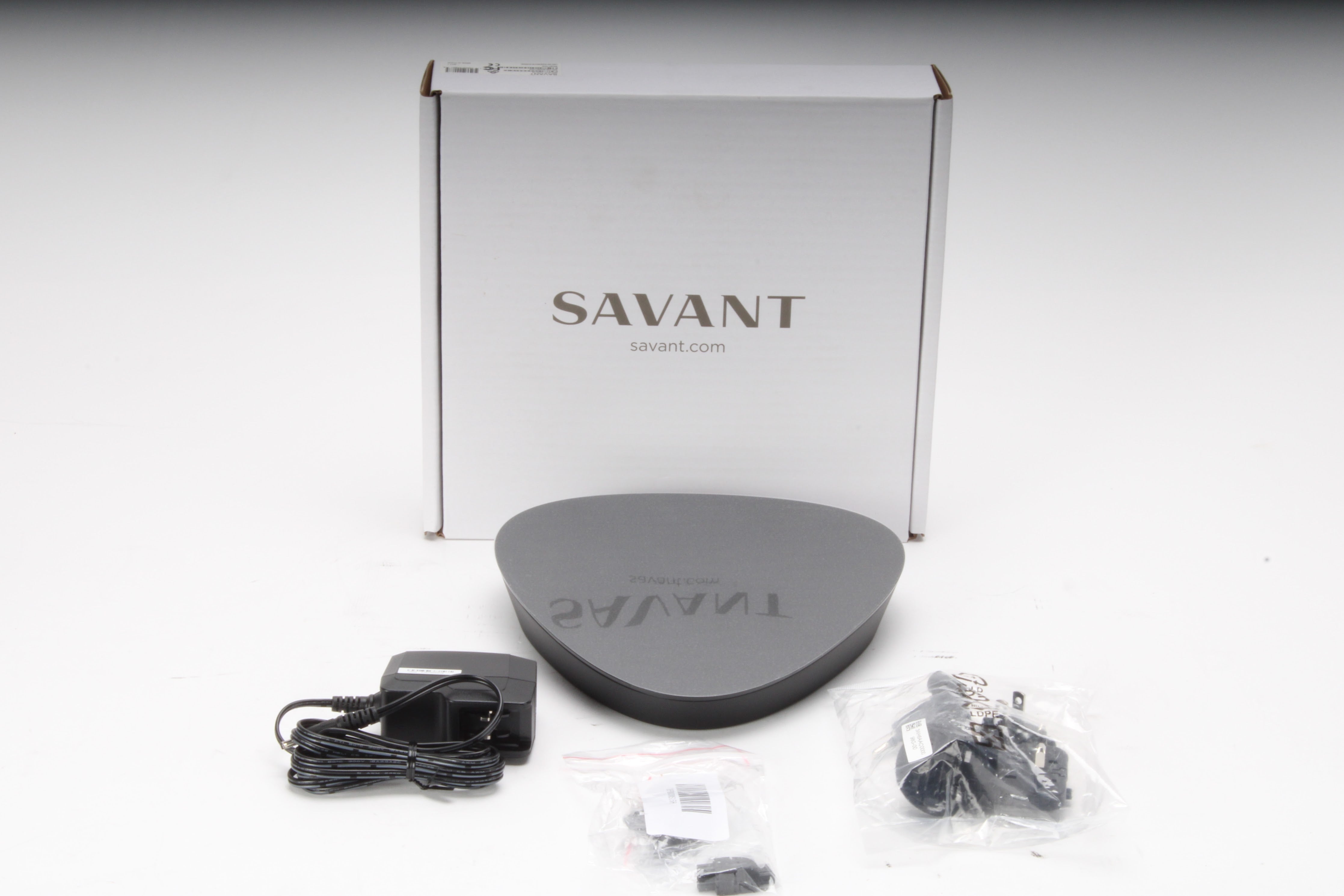 Savant SHC‑2000‑05 Smart Host With 2x 3POS and 2x 6POS Terminal Blocks ...