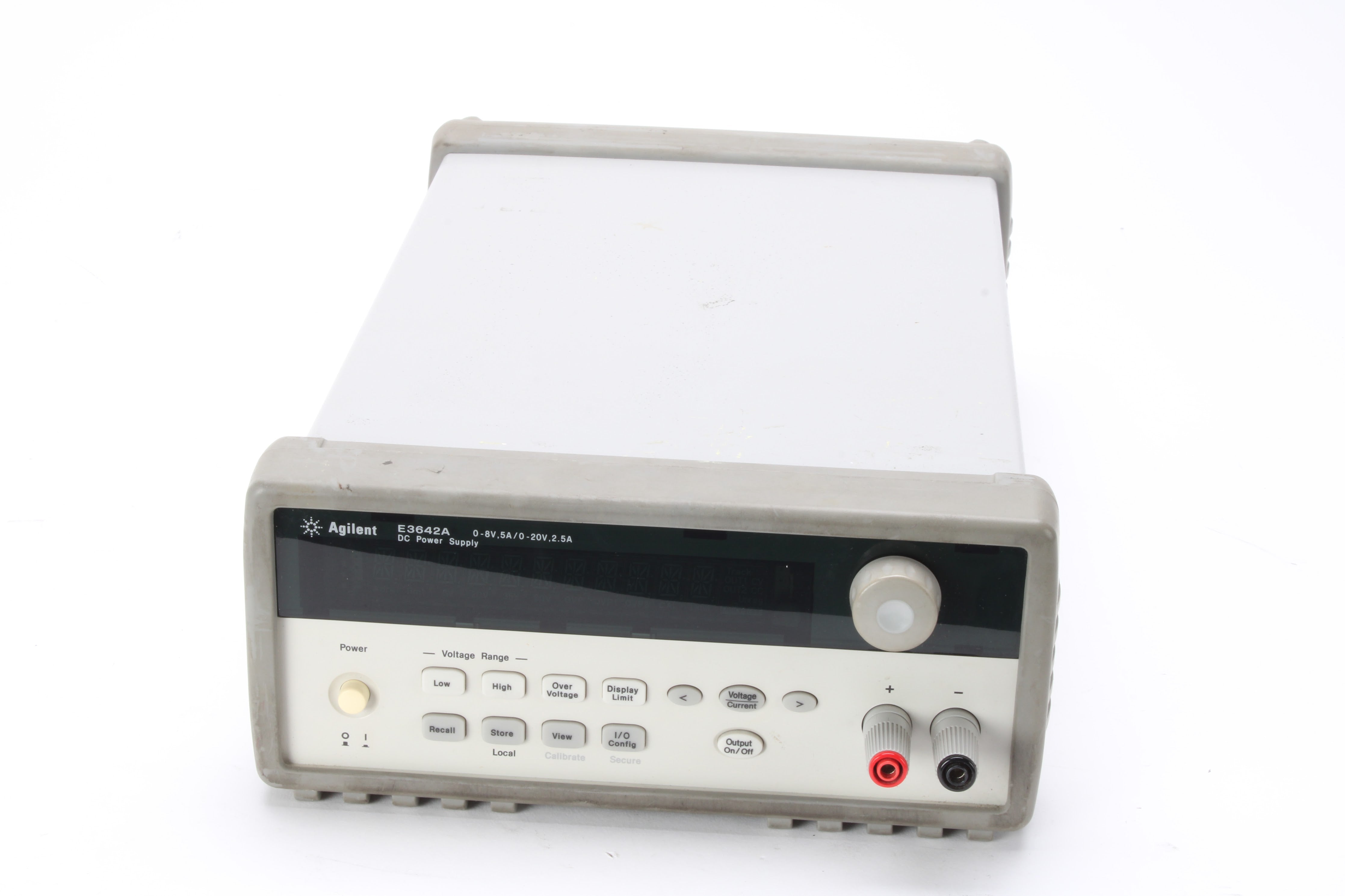 Agilent E3642A 0-8V,5A / 0-20V,2.5A DC Power Supply With Bumpers – NTC Tech