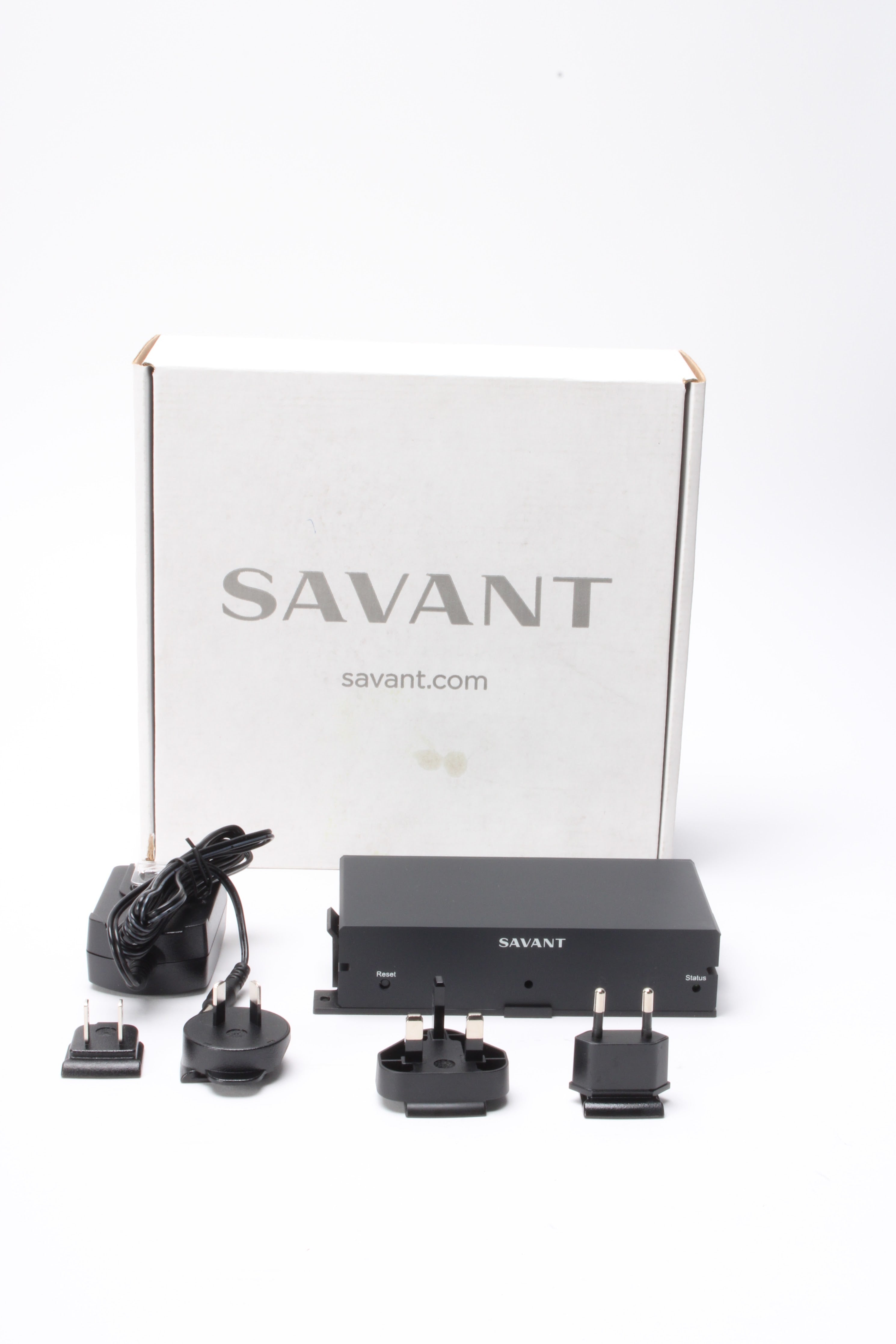 Savant SSC-0014-00 Smart Controller Unit With Power Supply and Accesso ...