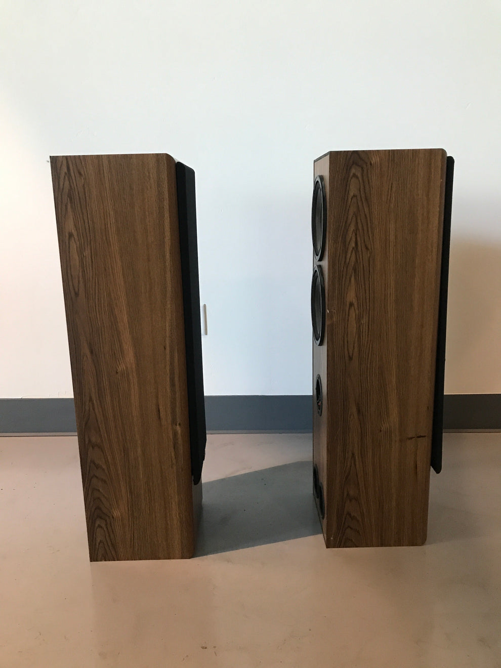 KLH 8840 Floor Standing Speaker (Pair) – NTC Tech